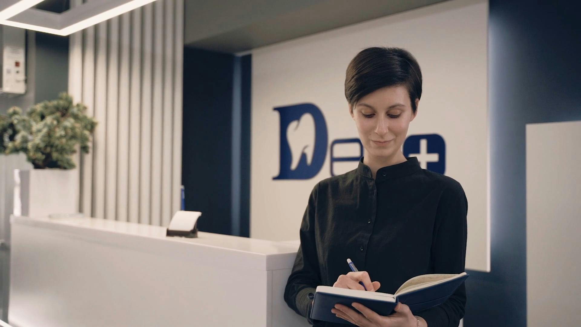 Vídeos de stock gratuitos sobre adentro, ambiente profesional ...