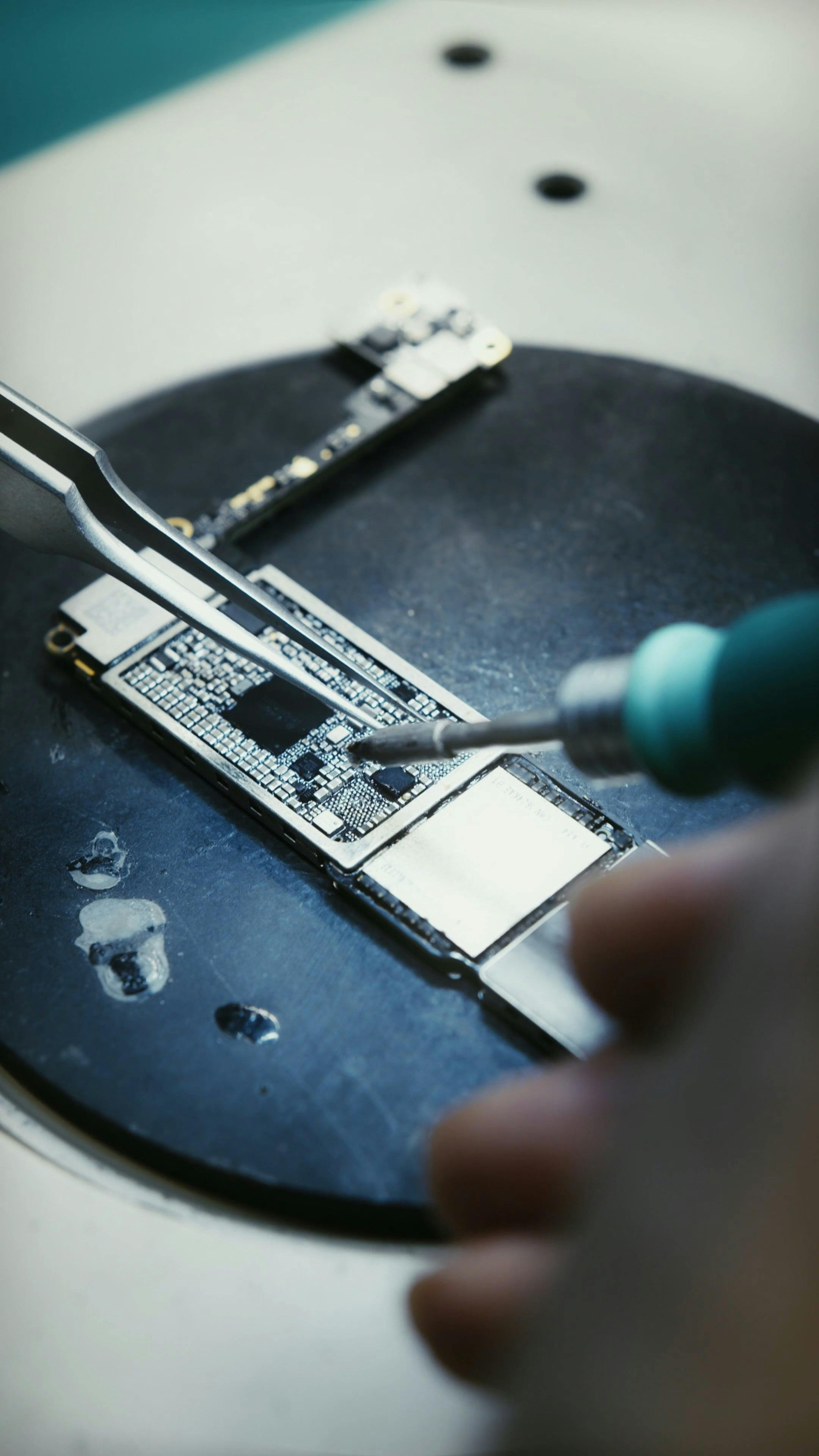 Repairing Electronic Device · Free Stock Video