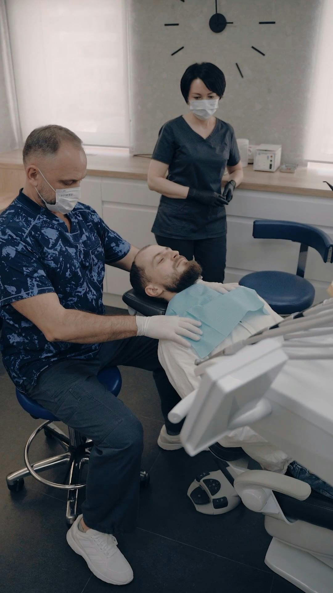 Dentist Showing a Fake Jaw Free Stock Video Footage, Royalty-Free 4K ...