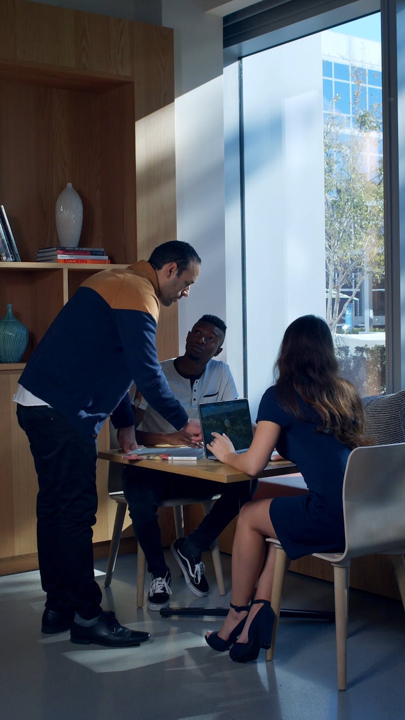 Business Partner Videos, Download The BEST Free 4k Stock Video Footage ...