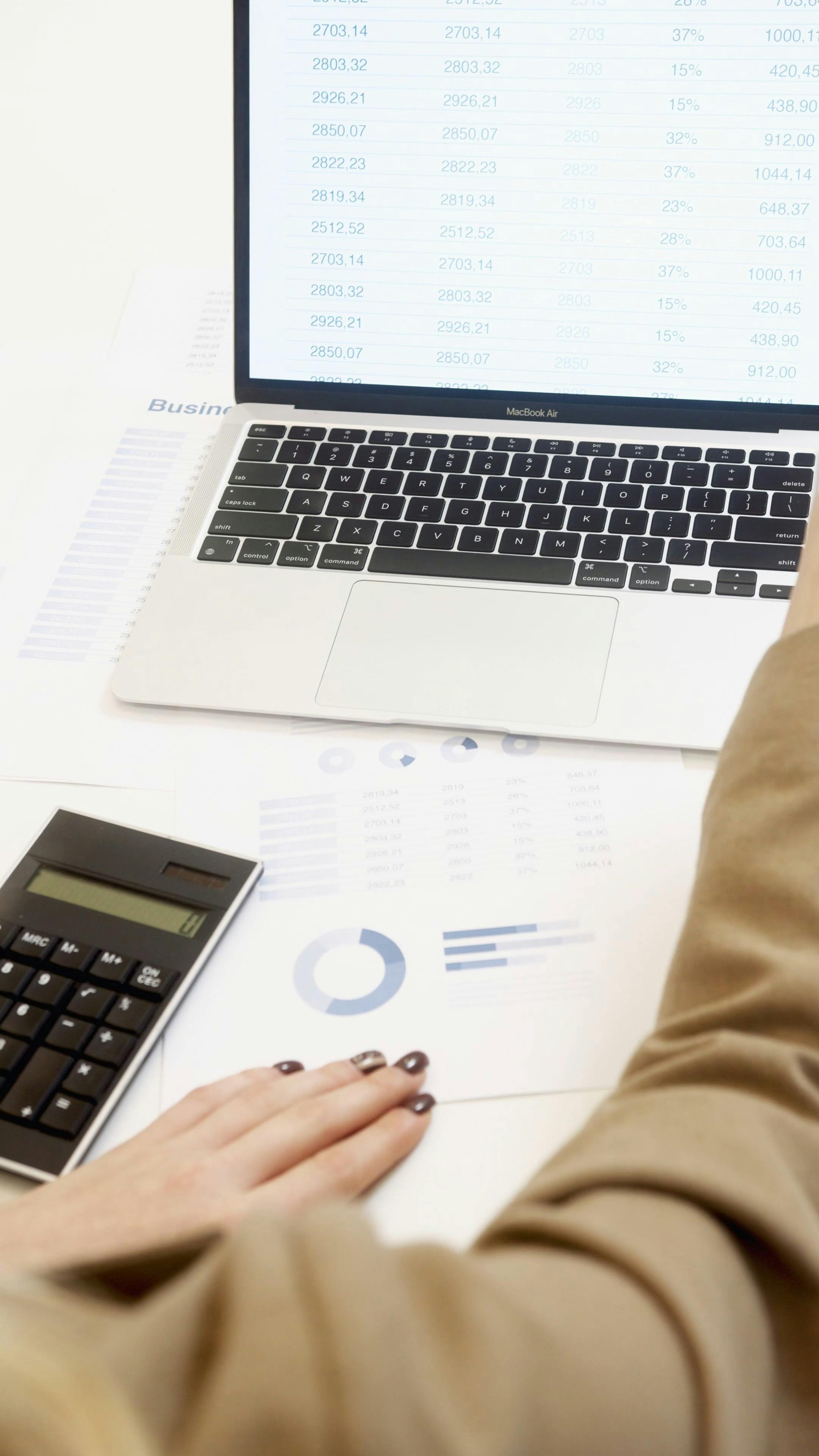 Woman Working In A Report Free Stock Video Footage, Royalty-Free 4K ...