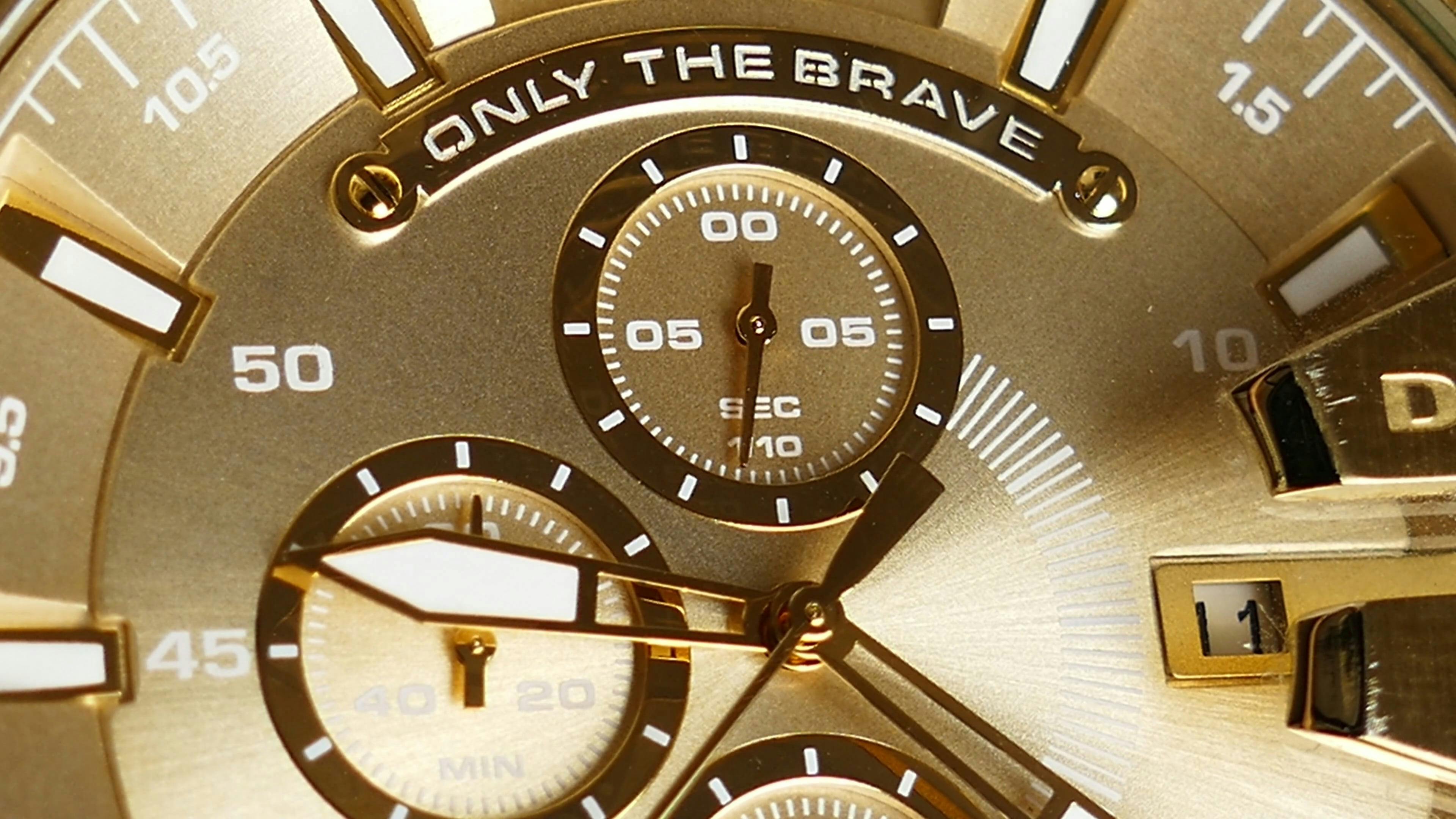 Golden Analog Watch · Free Stock Video