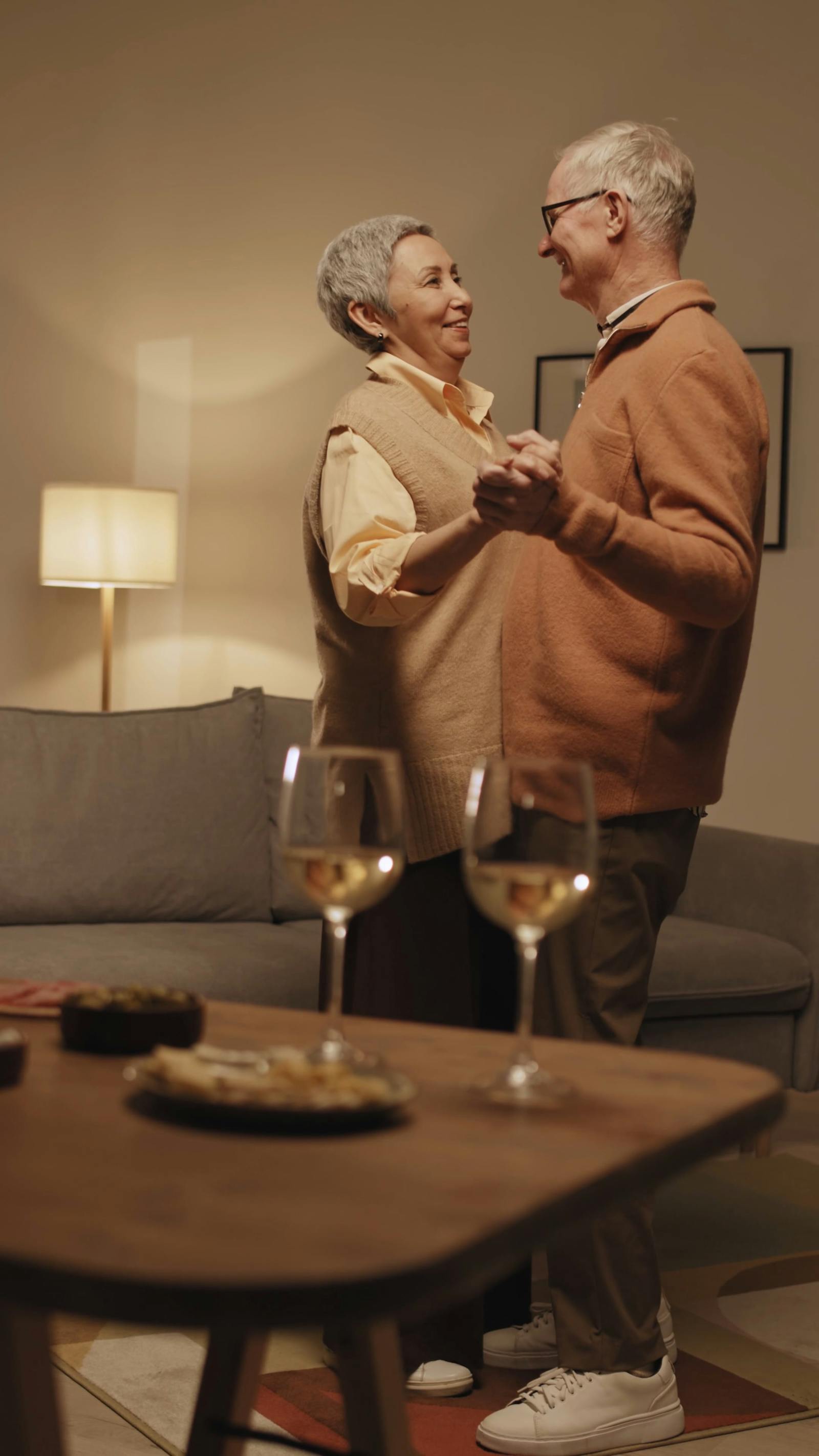 Couple Talk Videos, Download The BEST Free 4k Stock Video Footage ...