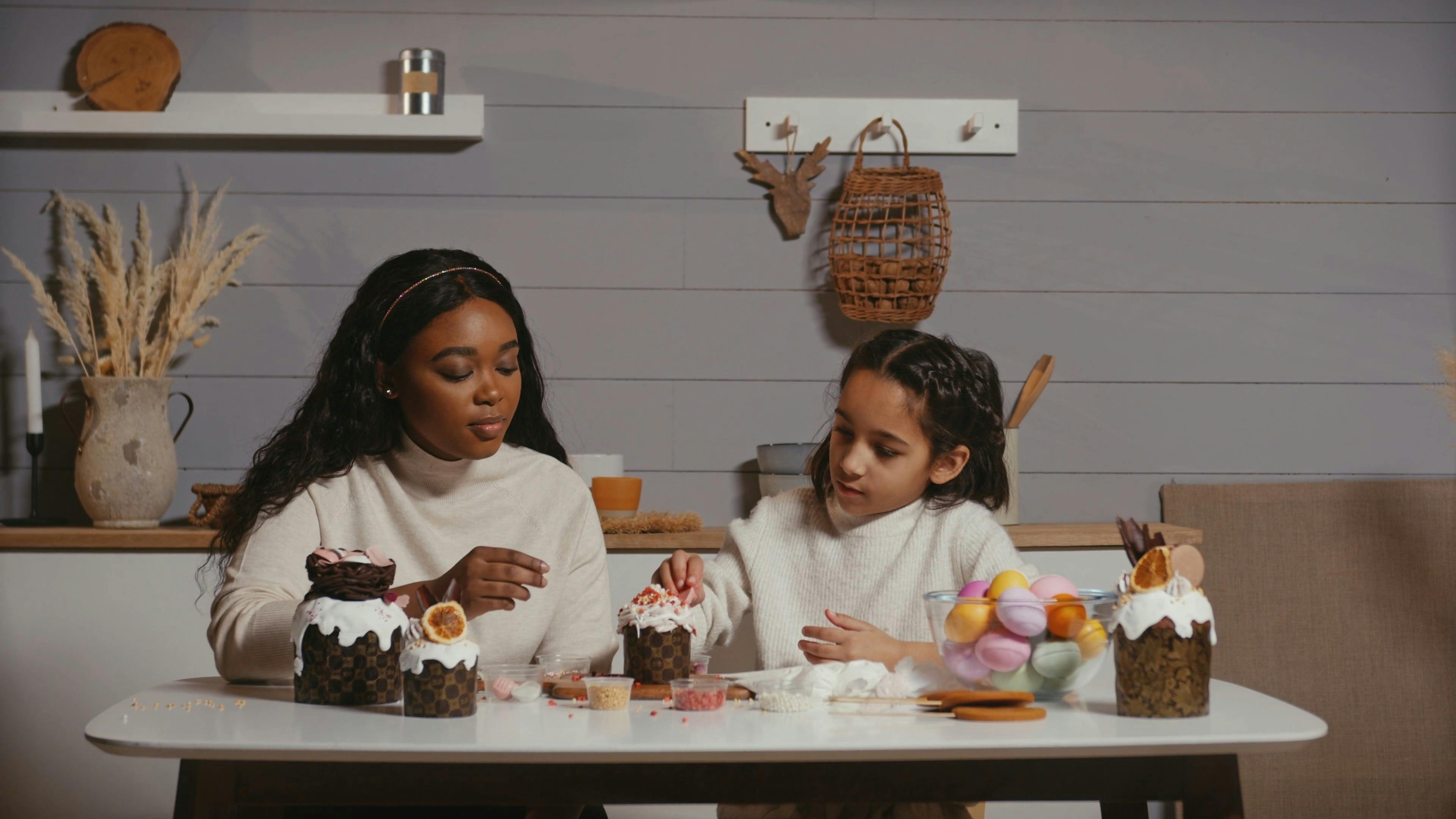 Custom Cupcakes Videos, Download The BEST Free 4k Stock Video Footage ...