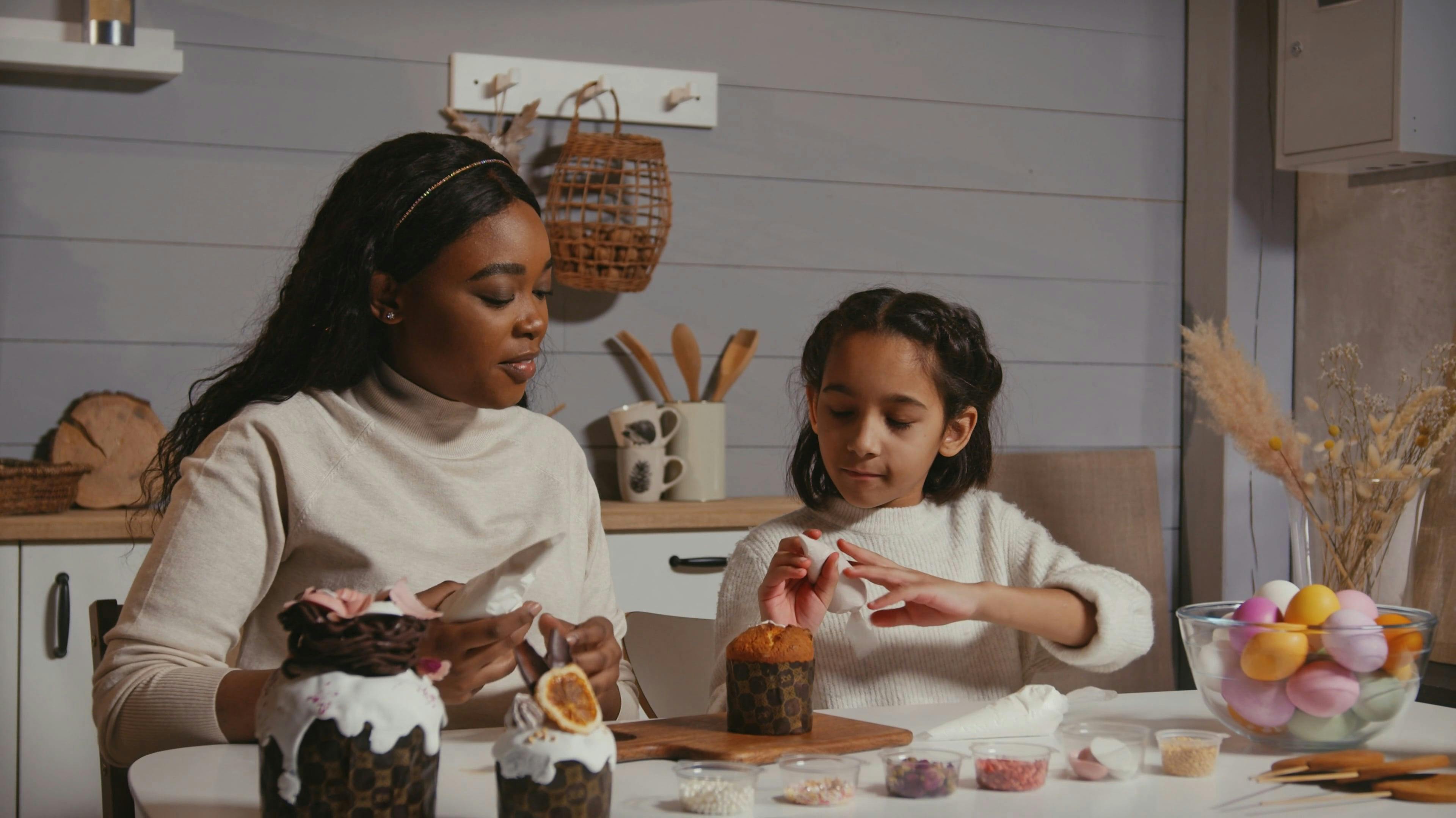 Mom Preparing Snack Videos, Download The BEST Free 4k Stock Video ...