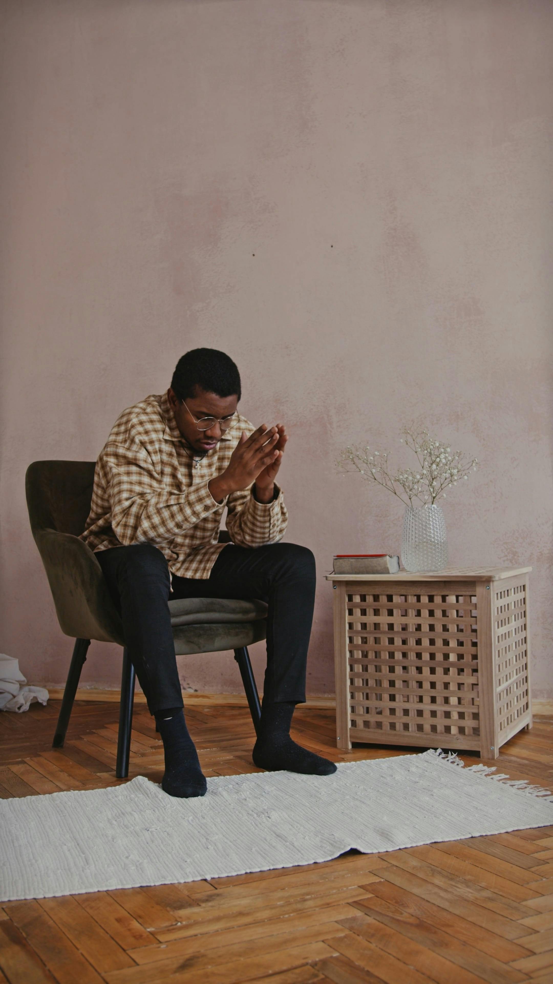 Man Raising His Hand And Praying Videos, Download The BEST Free 4k ...