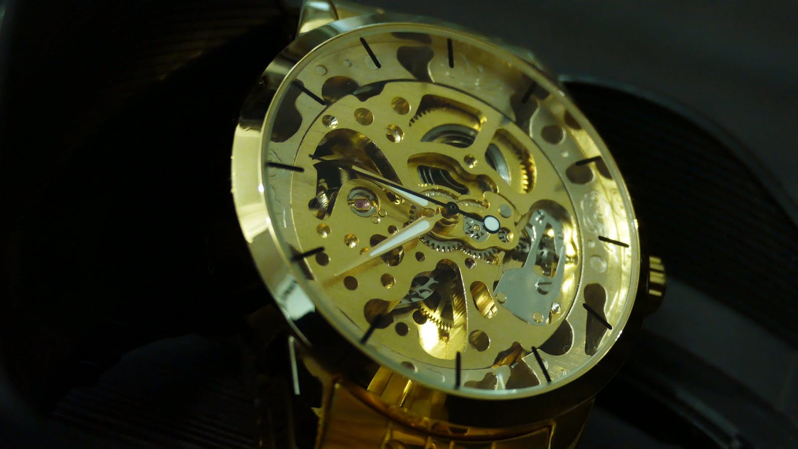 Luxury Watch Videos, Download The BEST Free 4k Stock Video Footage ...