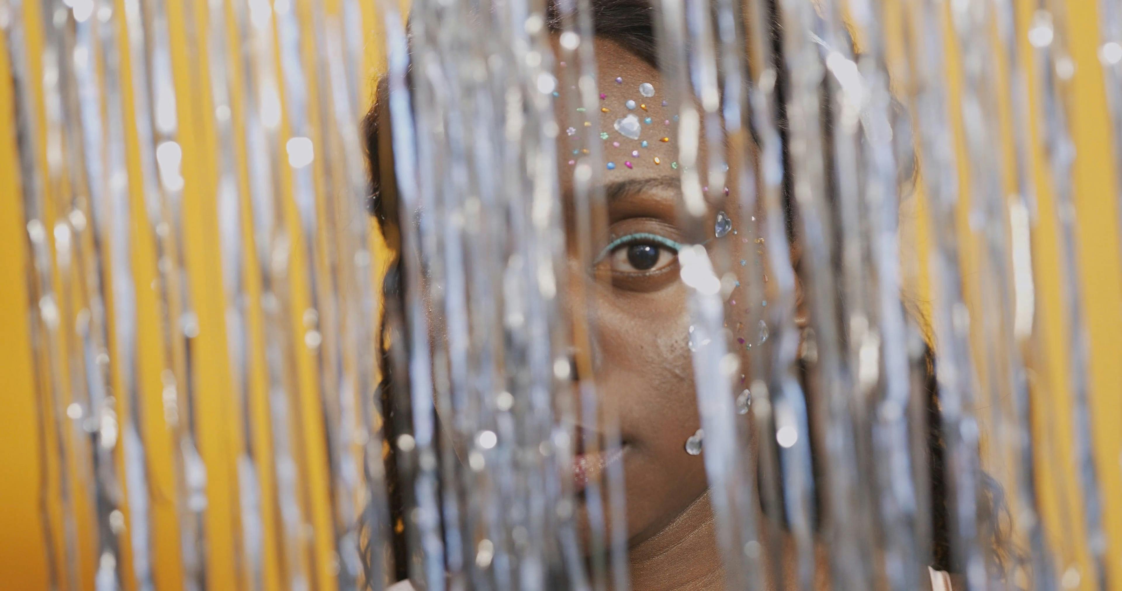 Close-up Video of a People Closing Eyes · Free Stock Video