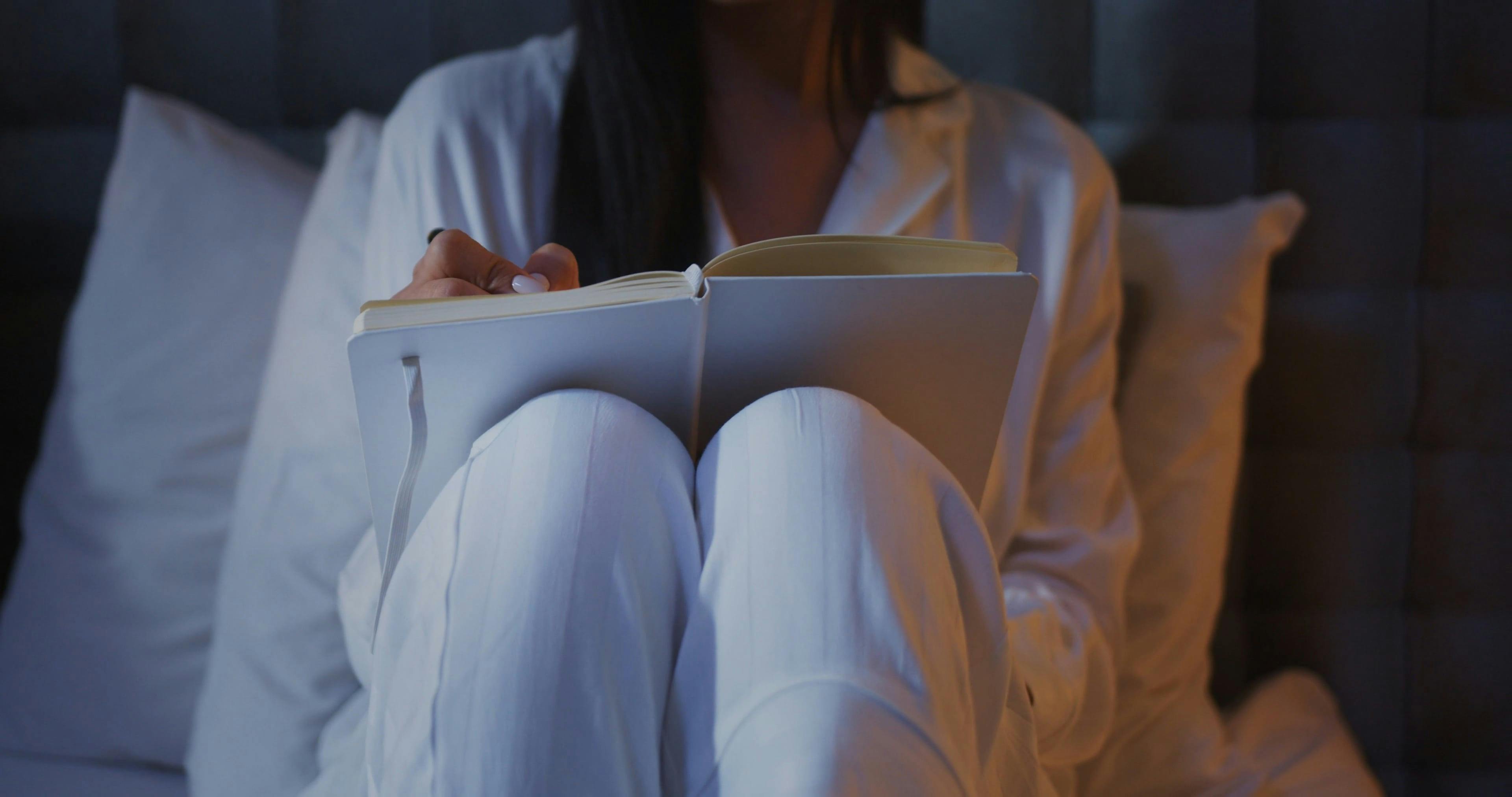 Late Night Videos, Download The BEST Free 4k Stock Video Footage & Late ...