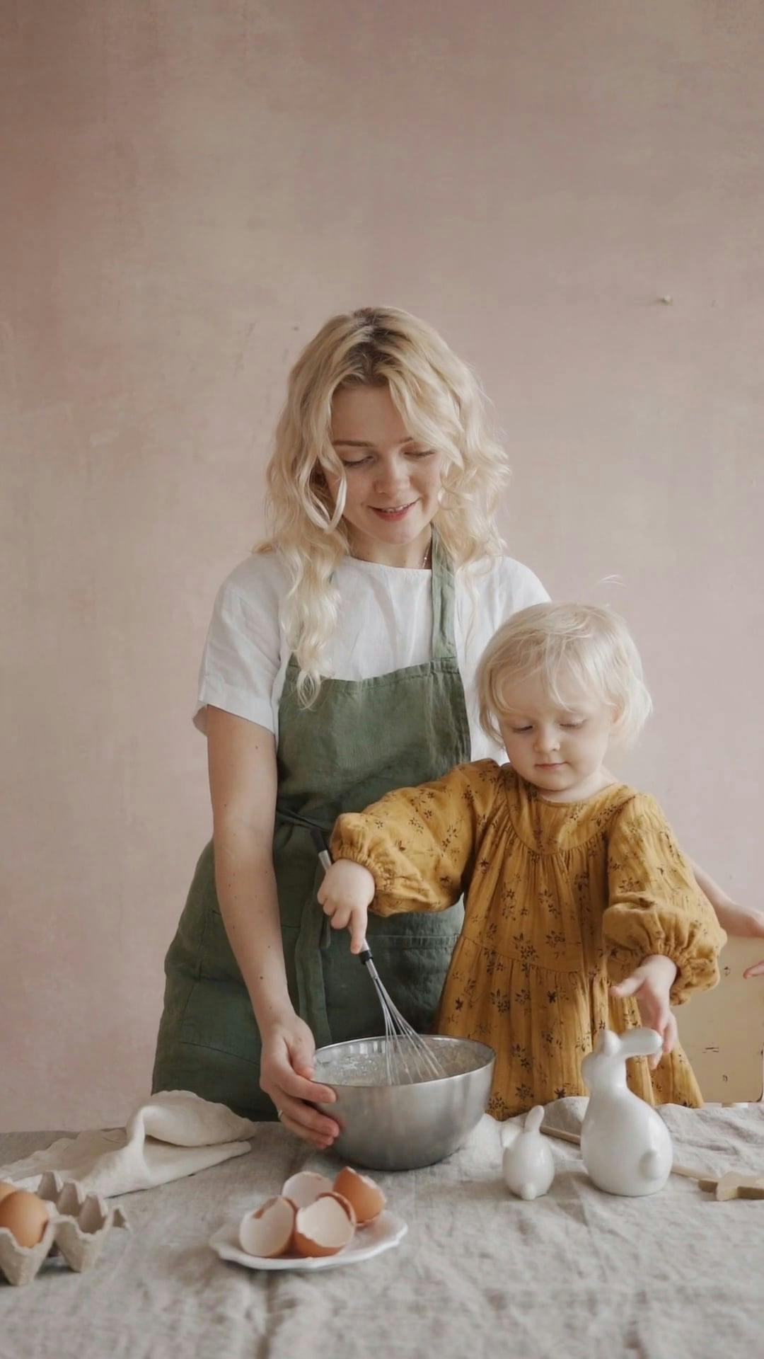 Little Girl Cooking Videos, Download The BEST Free 4k Stock Video ...