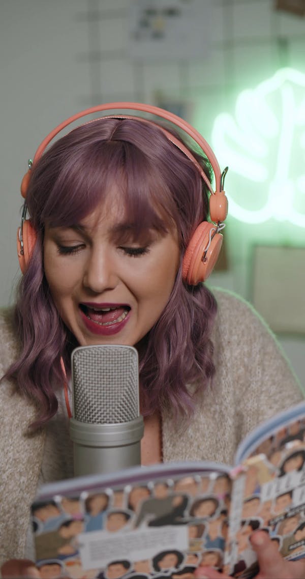 Asmr Videos Videos, Download The BEST Free 4k Stock Video Footage ...