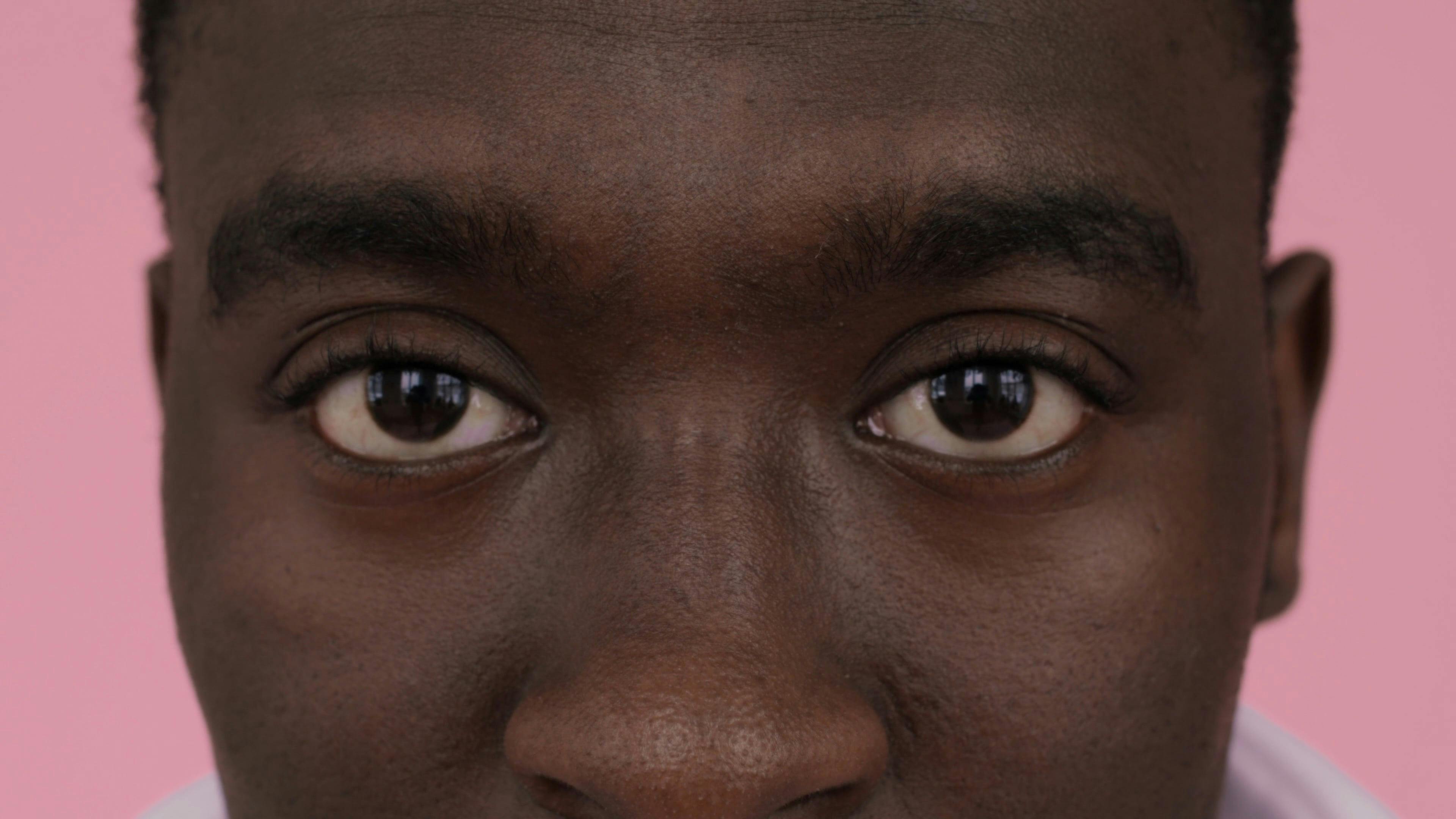 Eyeball Looking Videos, Download The BEST Free 4k Stock Video Footage ...