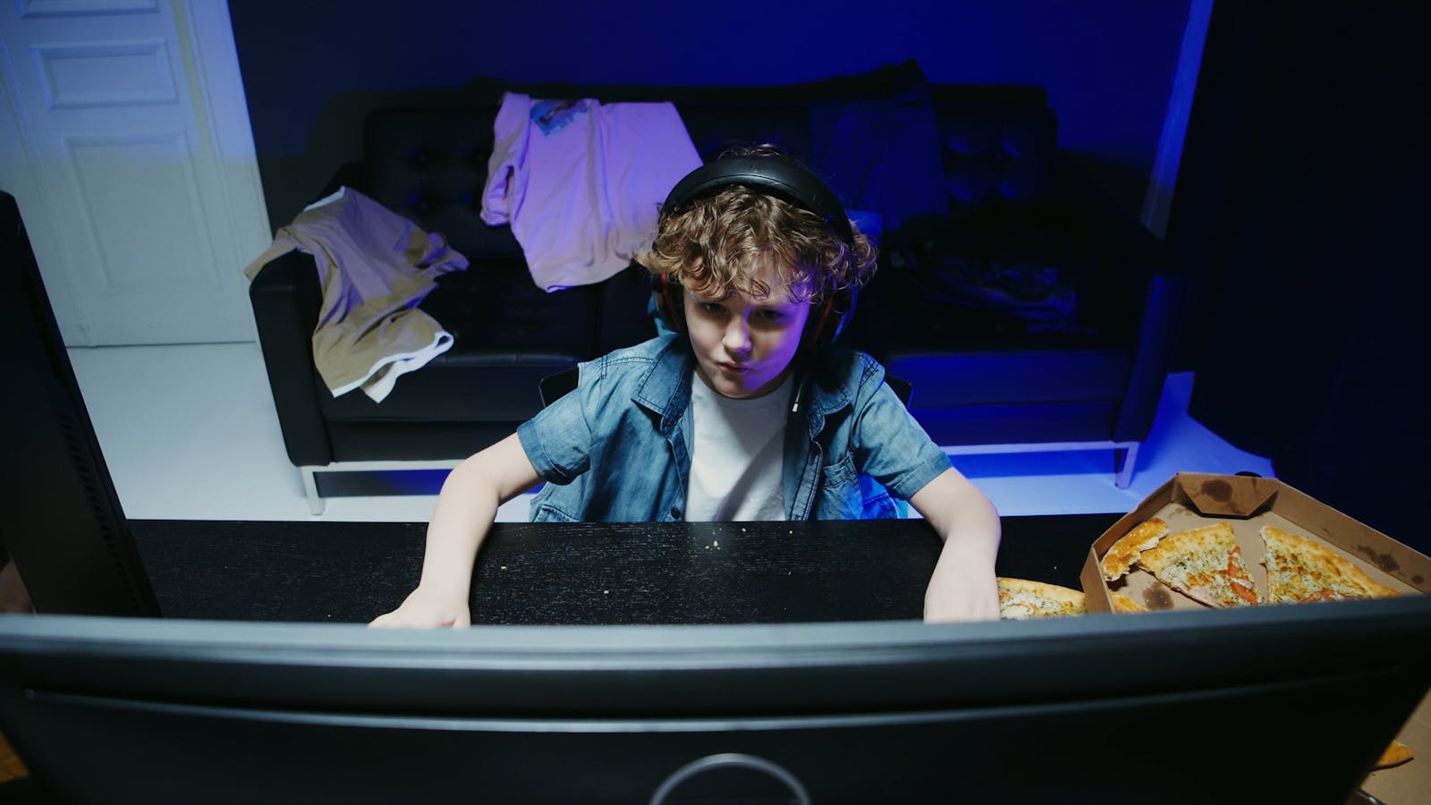 Streamer Videos, Download The BEST Free 4k Stock Video Footage ...