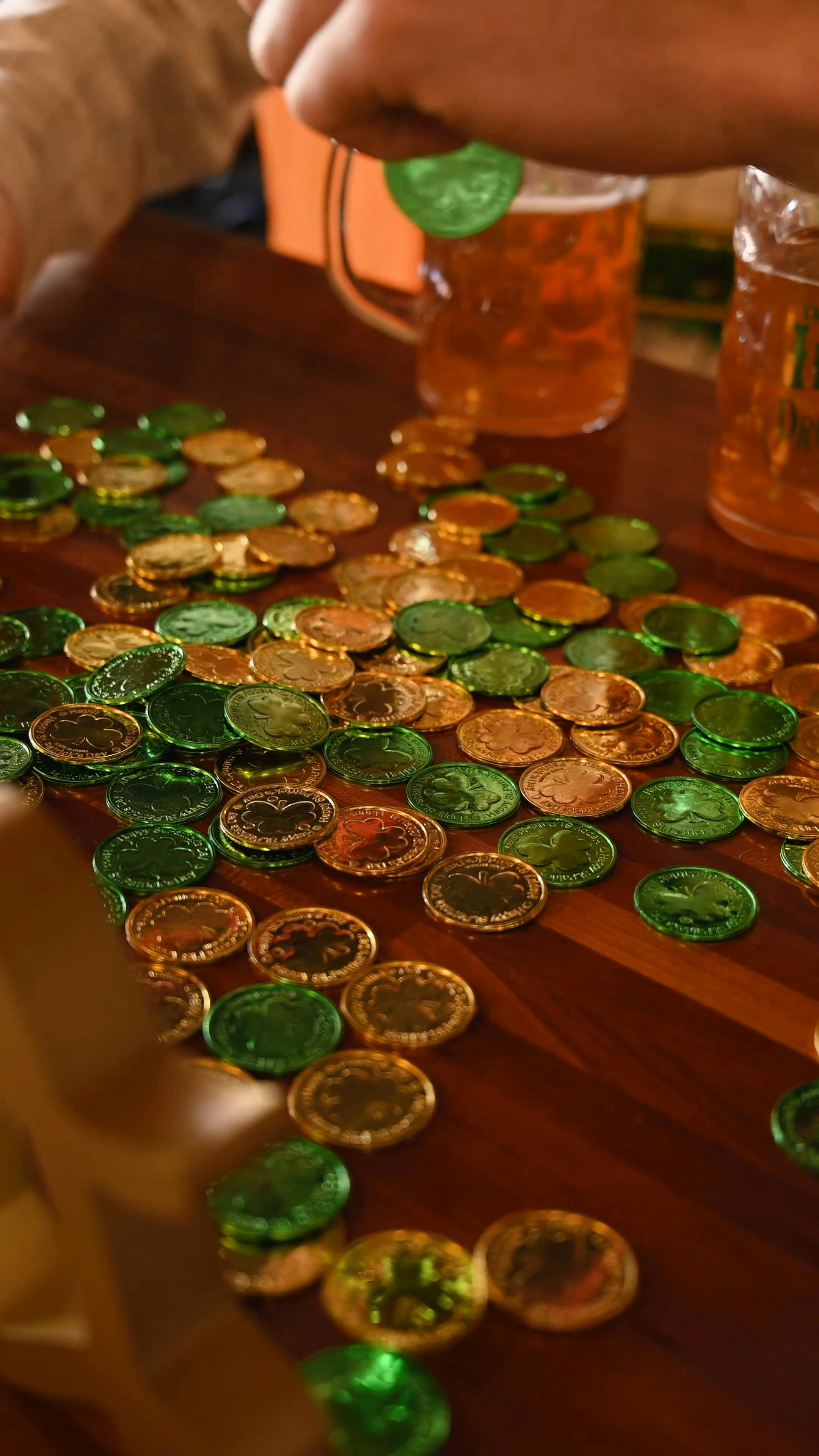 Gold Bar Videos, Download The BEST Free 4k Stock Video Footage & Gold ...