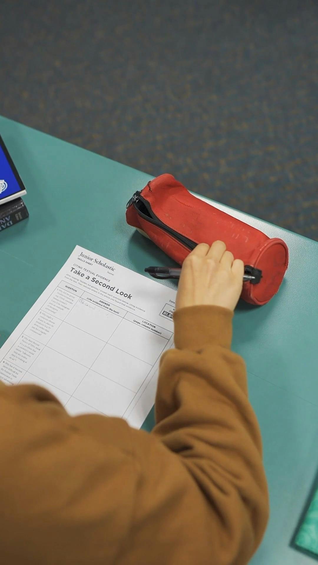 How To Write Videos, Download The BEST Free 4k Stock Video Footage ...