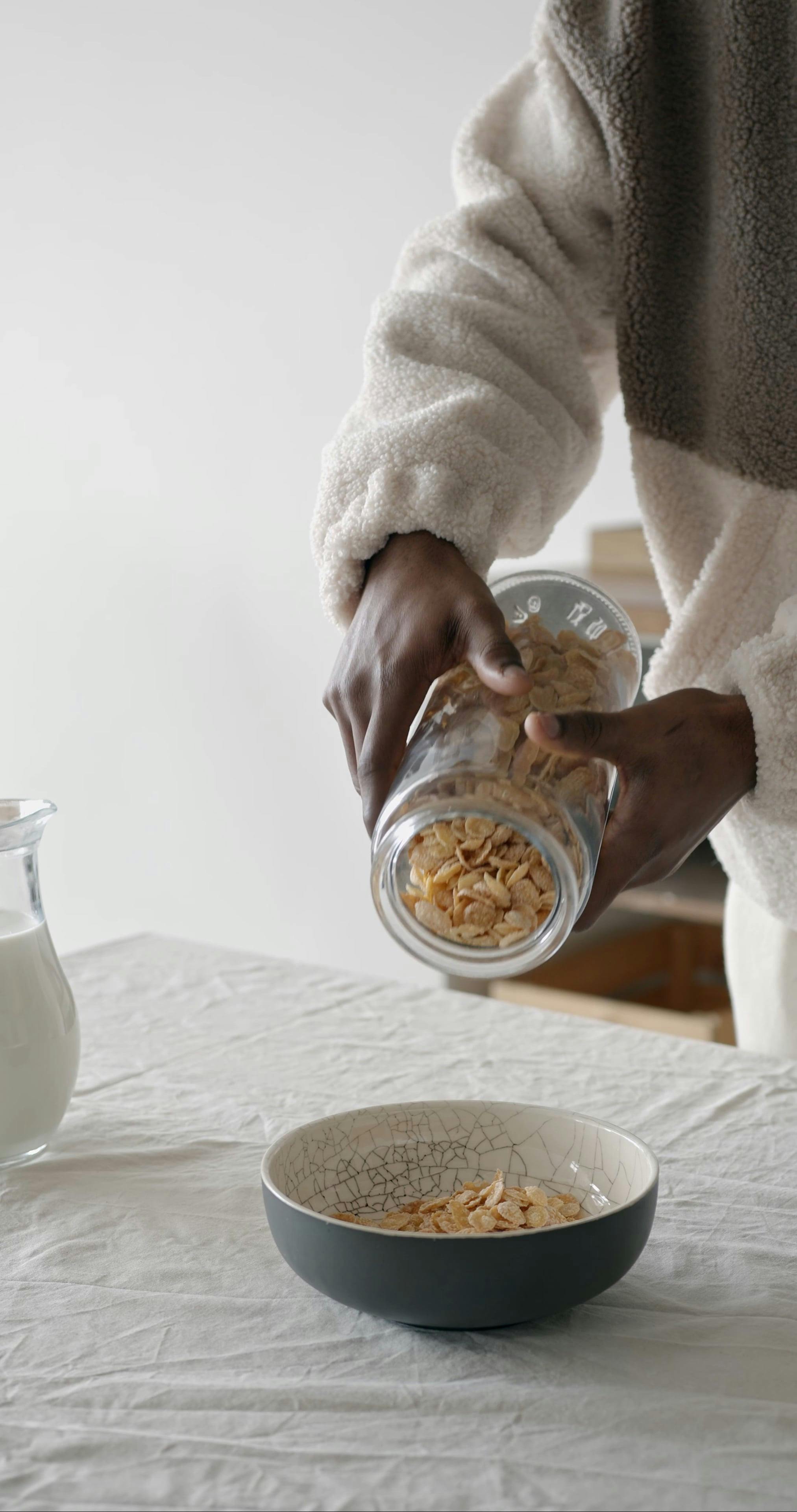 People Eating Oats Videos, Download The BEST Free 4k Stock Video ...