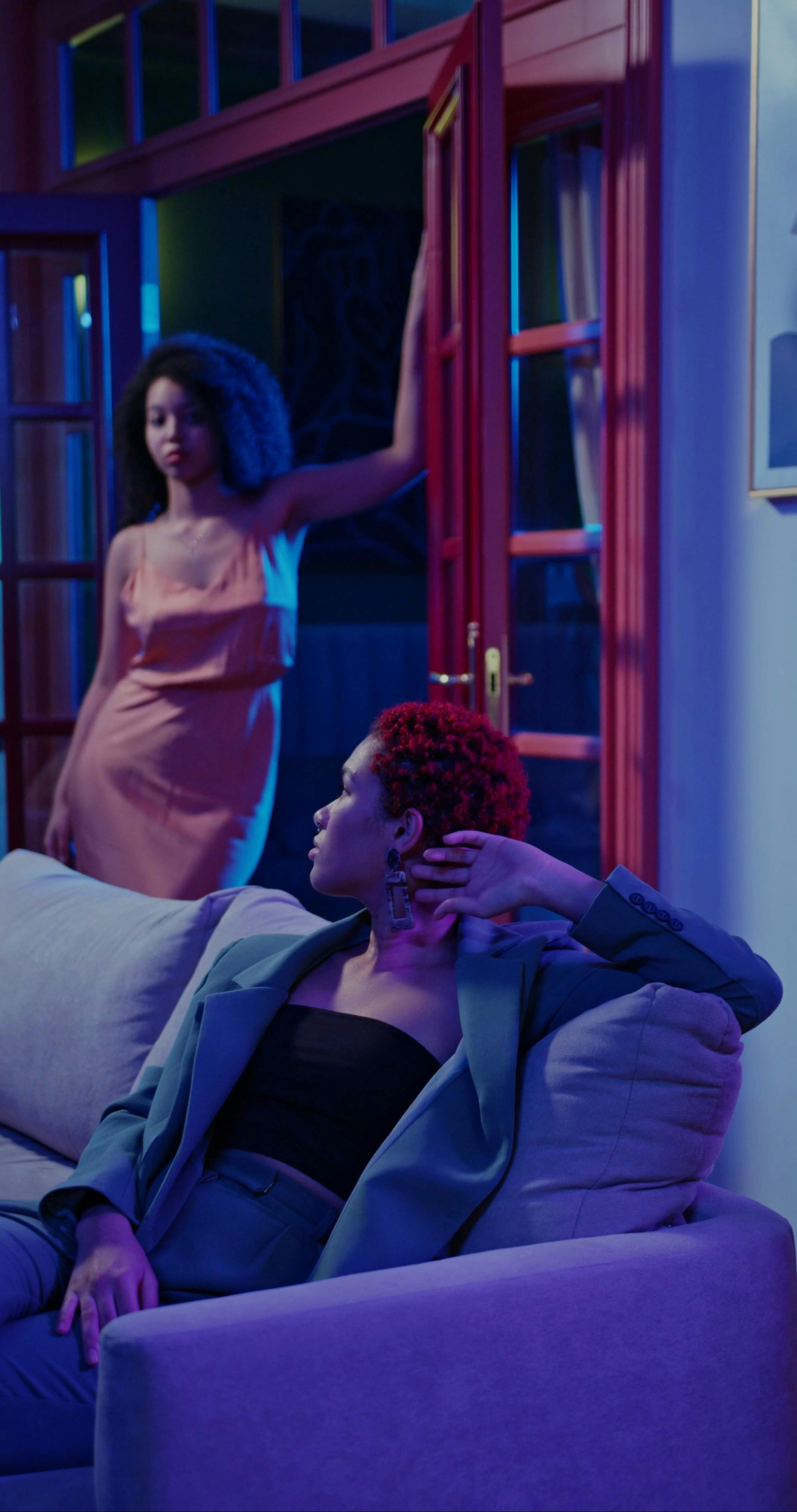 Girls Short Videos, Download The BEST Free 4k Stock Video Footage ...