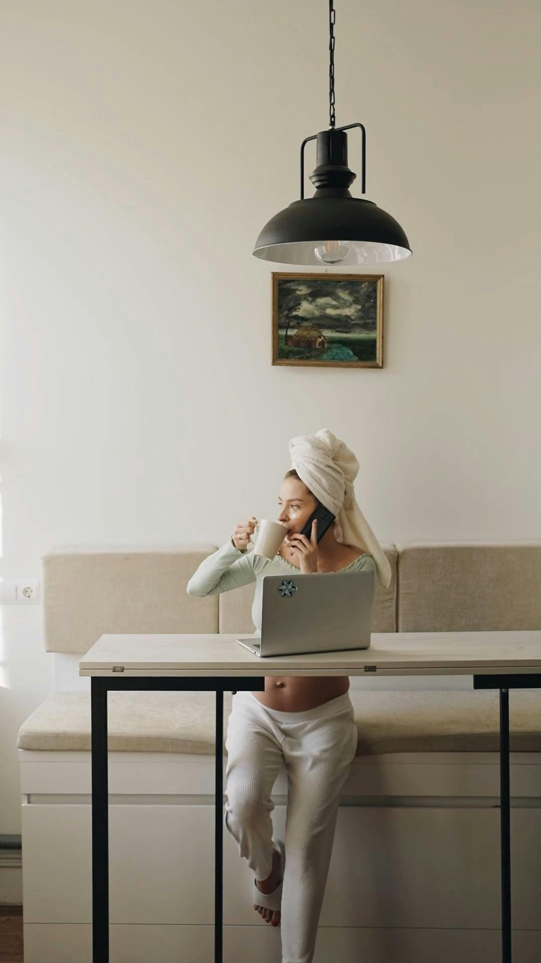 Call Frame Videos, Download The BEST Free 4k Stock Video Footage & Call ...