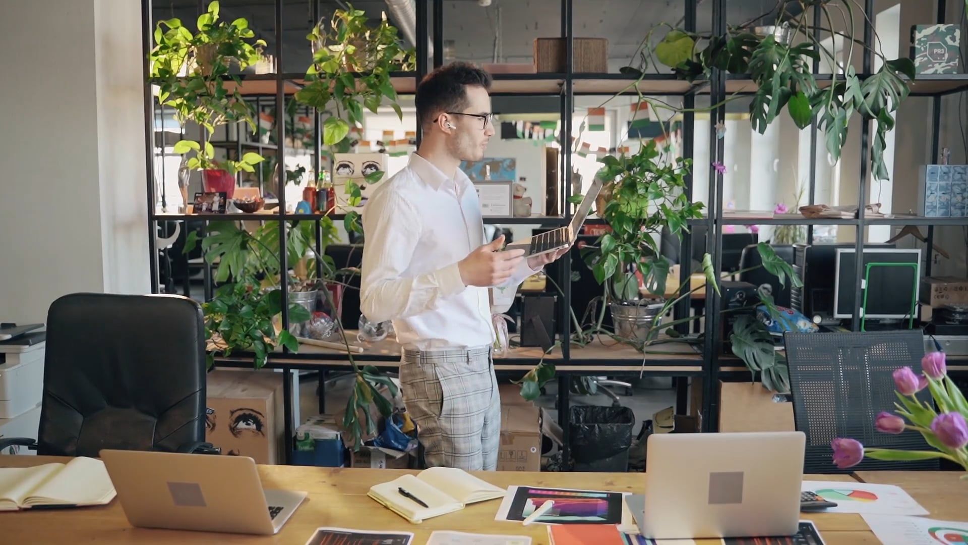 Organizational Workspace Videos, Download The BEST Free 4k Stock Video ...