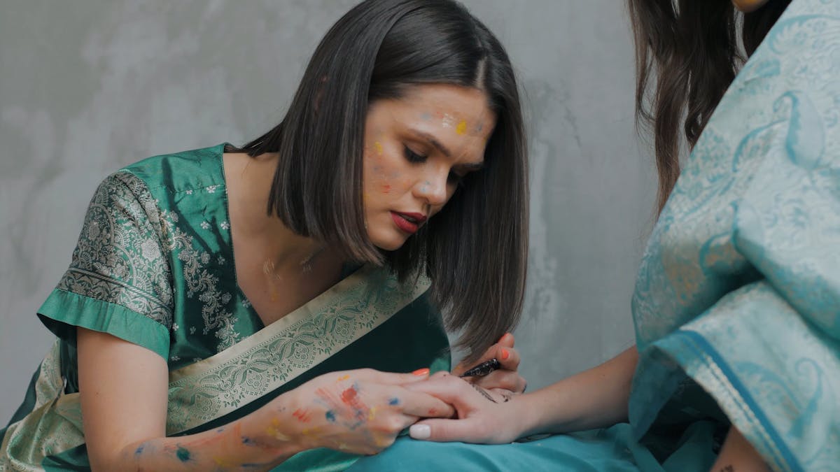 Saree Videos, Download The BEST Free 4k Stock Video Footage & Saree HD ...