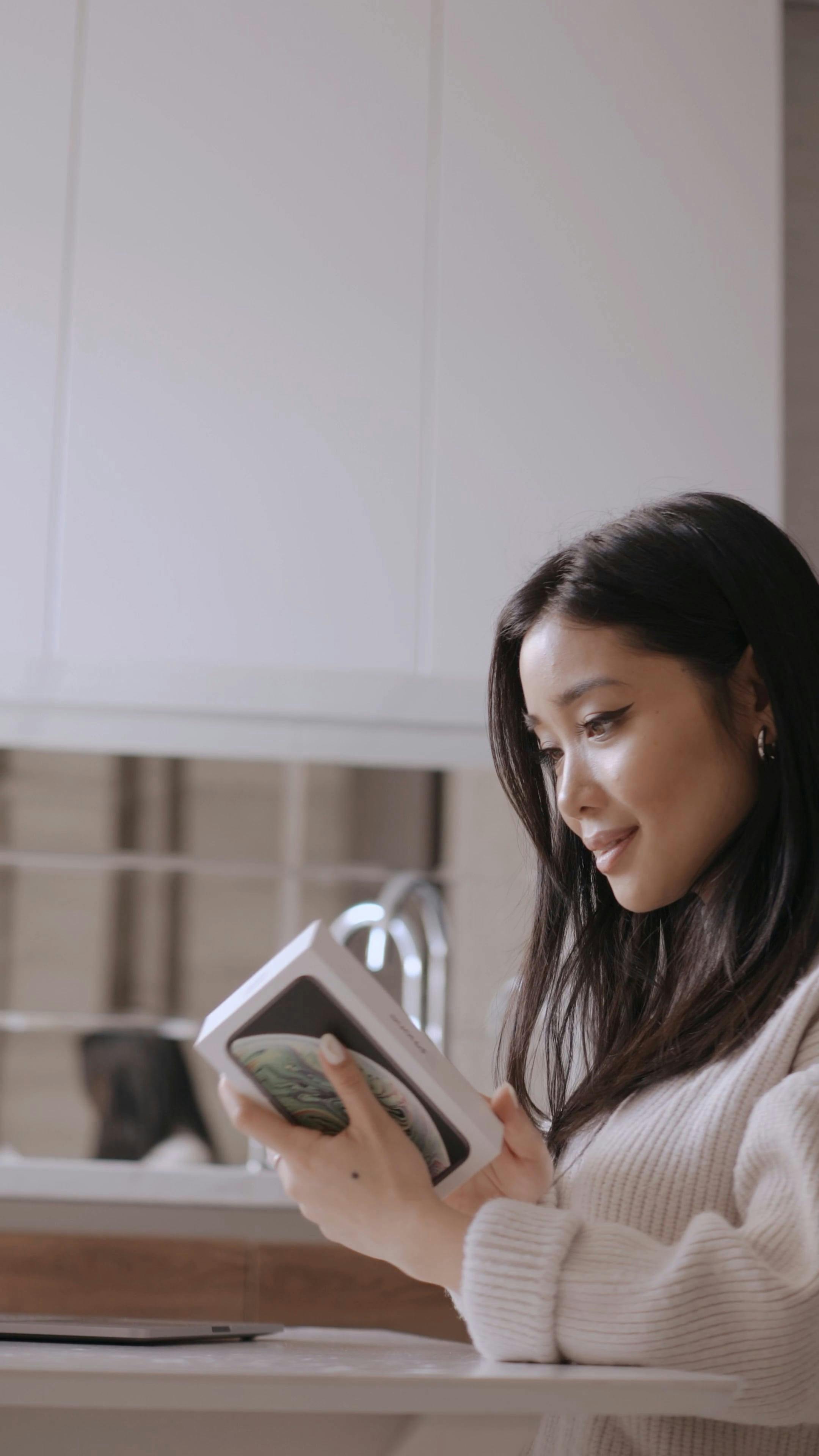 Vlog Order Videos, Download The BEST Free 4k Stock Video Footage & Vlog ...