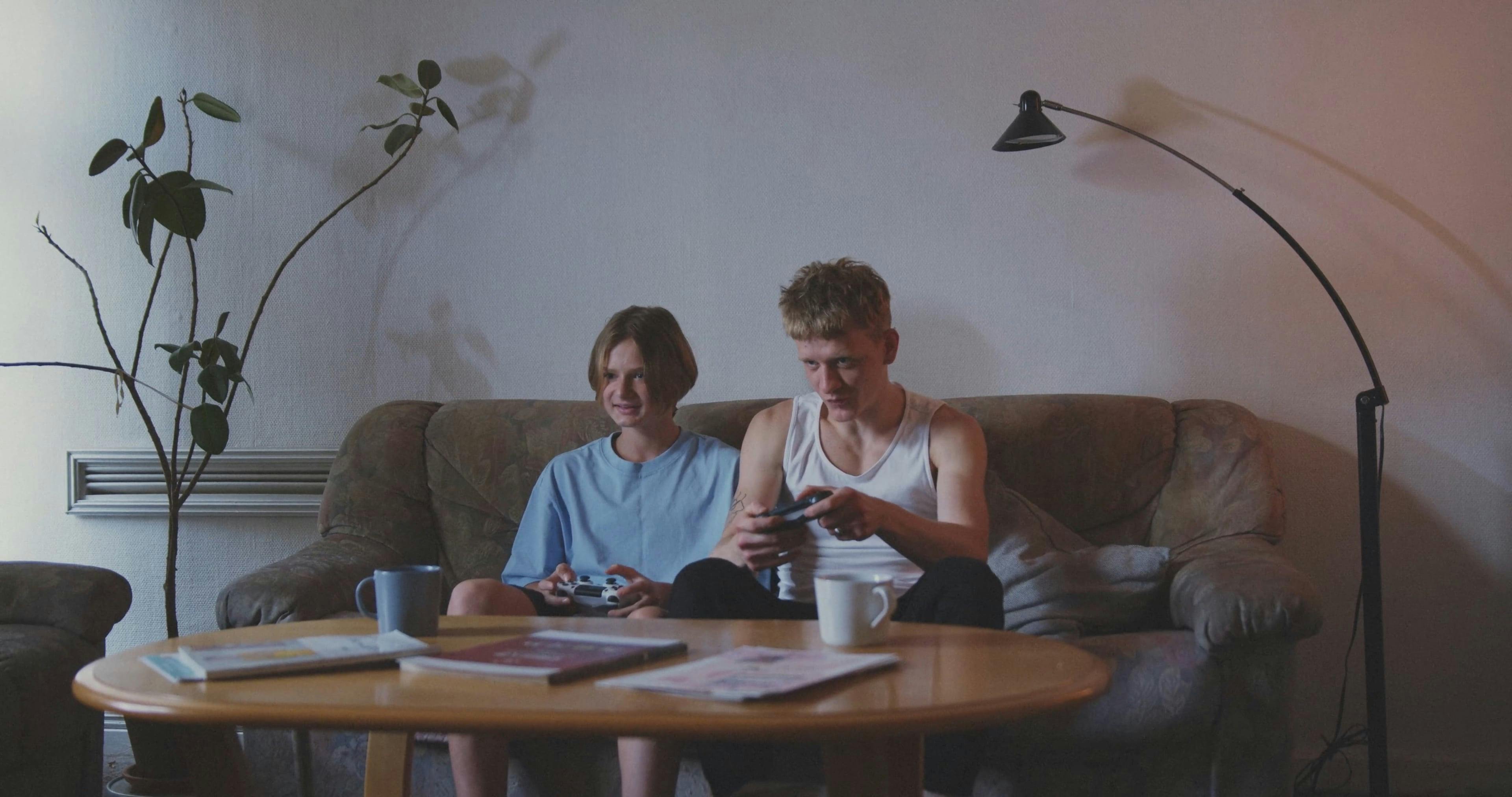 Brothers Gaming Videos, Download Free 4k Stock Video Footage & Brothers ...