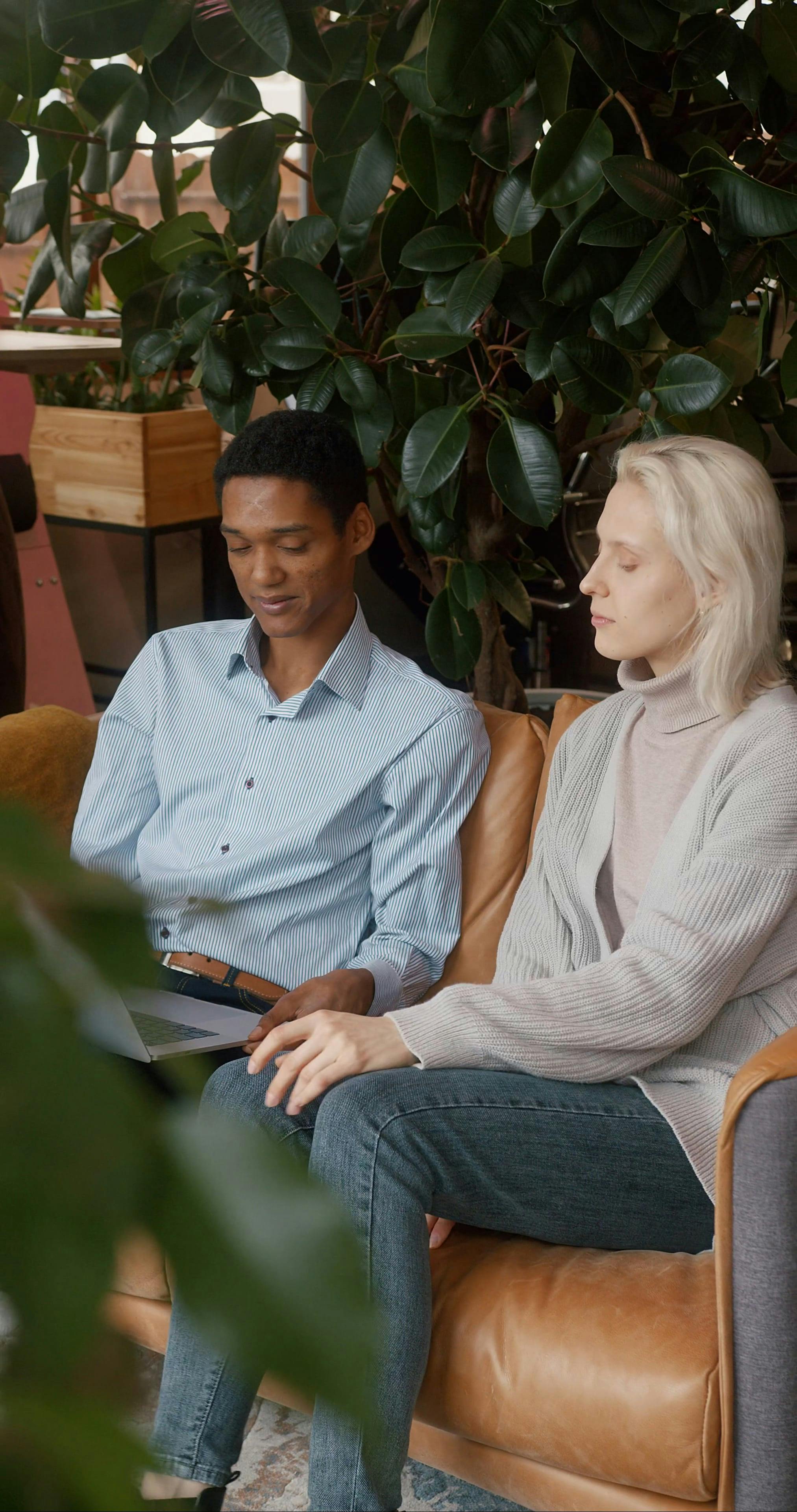 Chat Gpt Faces Videos, Download The BEST Free 4k Stock Video Footage ...