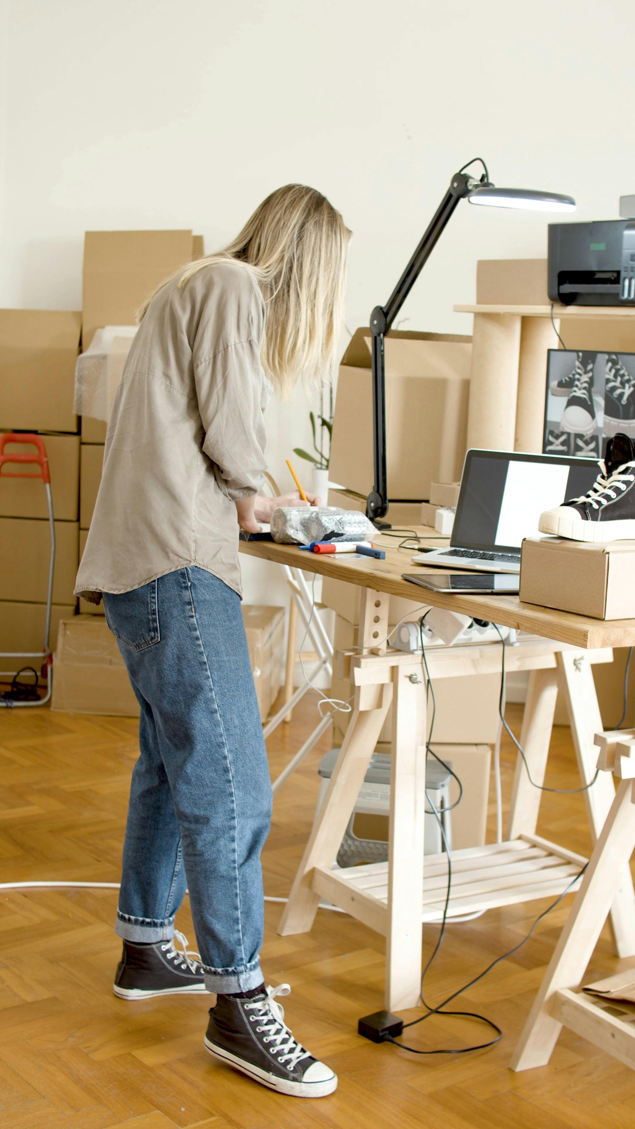 Packing Boxes Videos, Download The BEST Free 4k Stock Video Footage ...