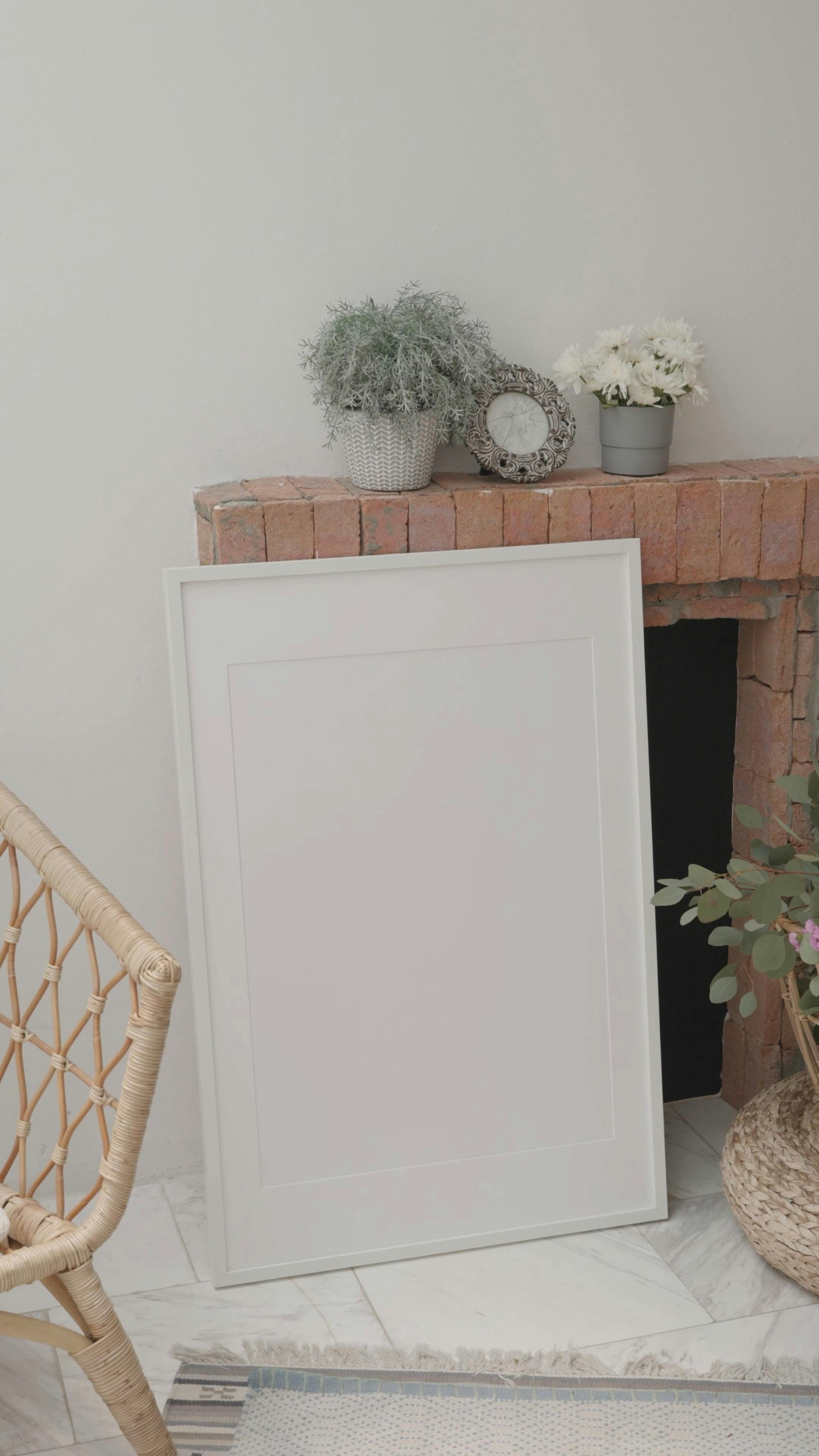 Plain White Frame Free Stock Video Footage, Royalty-Free 4K & HD Video Clip