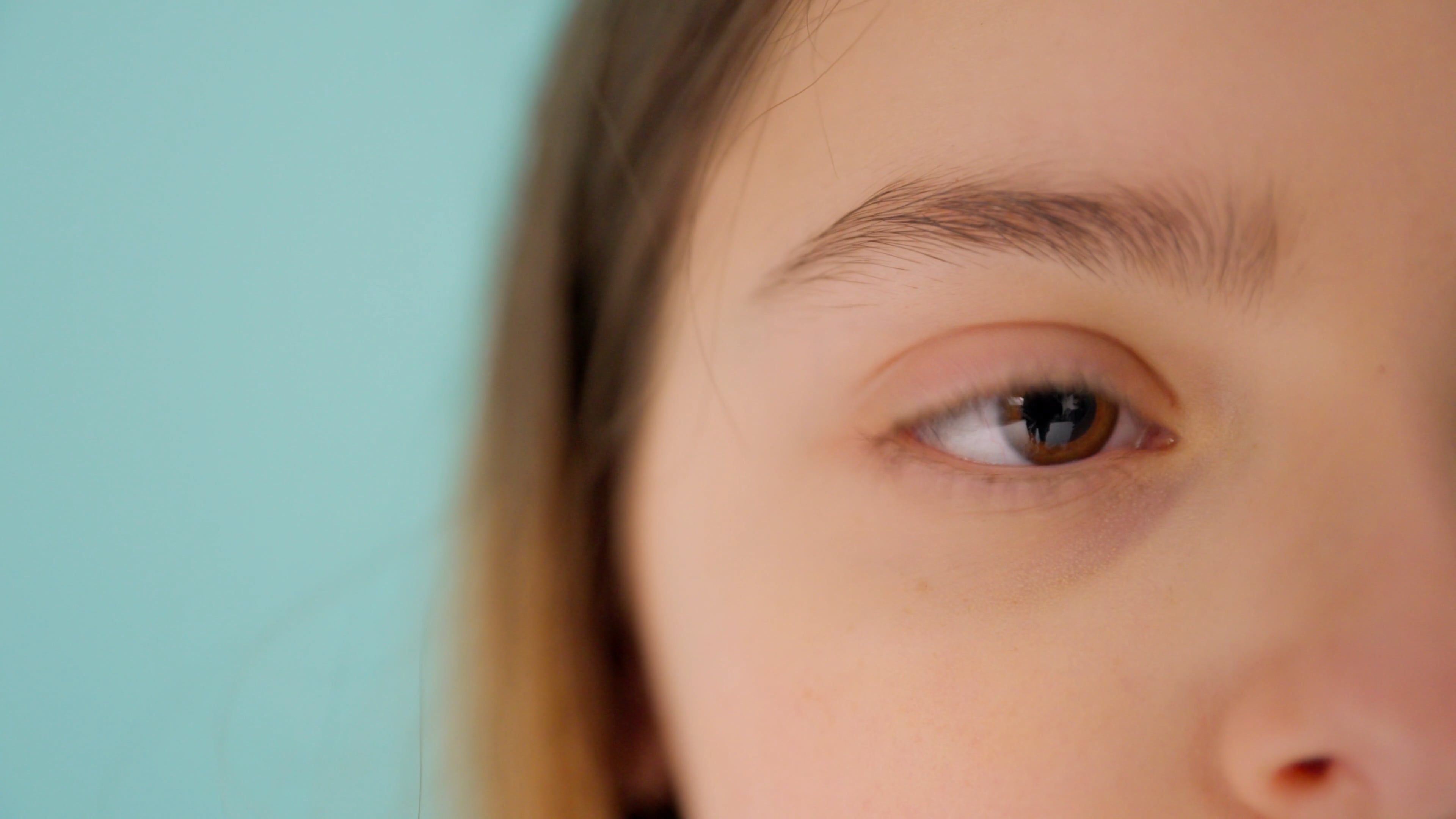 Close Up Video of a Girl's Eye · Free Stock Video