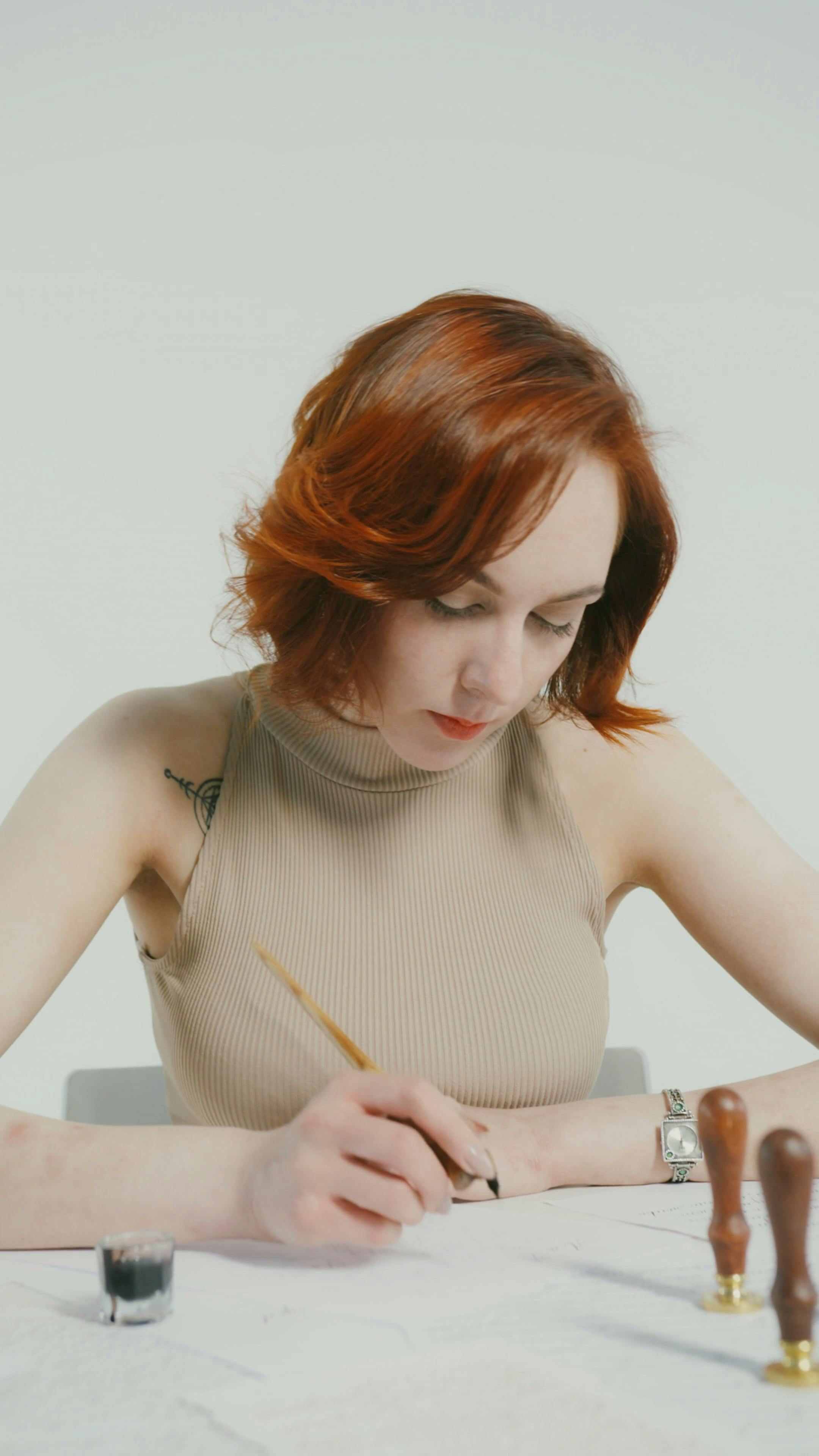 Notes Symbol Videos, Download The BEST Free 4k Stock Video Footage ...