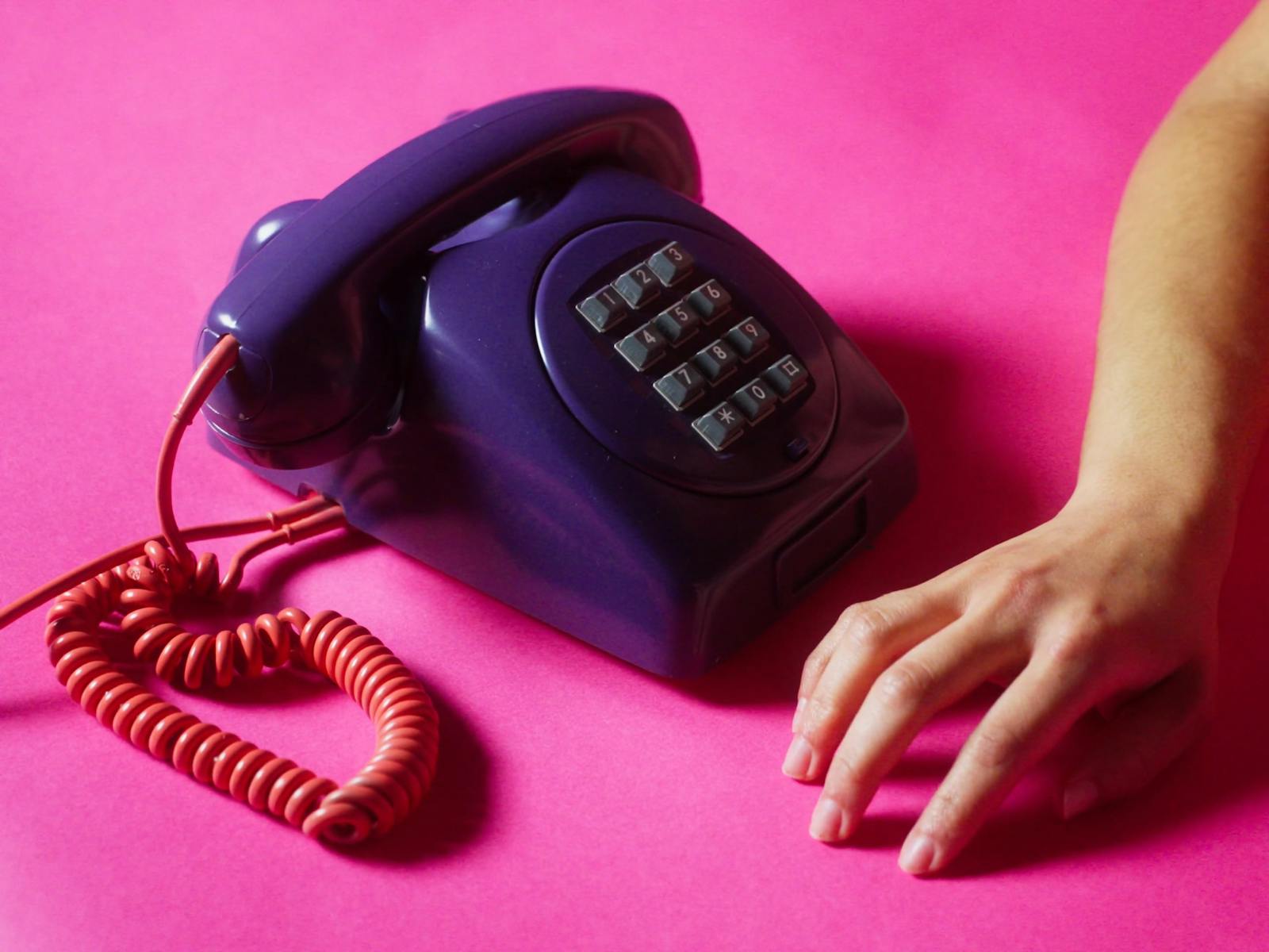 Phone Ringing Videos, Download The BEST Free 4k Stock Video Footage ...