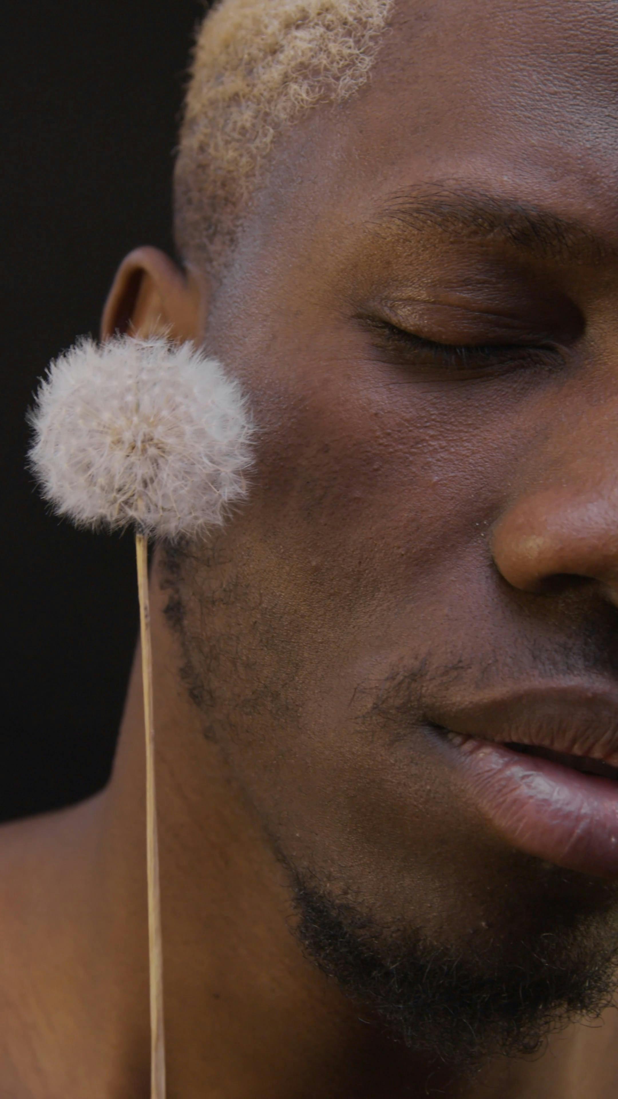 A Man Moving His Head · Free Stock Video