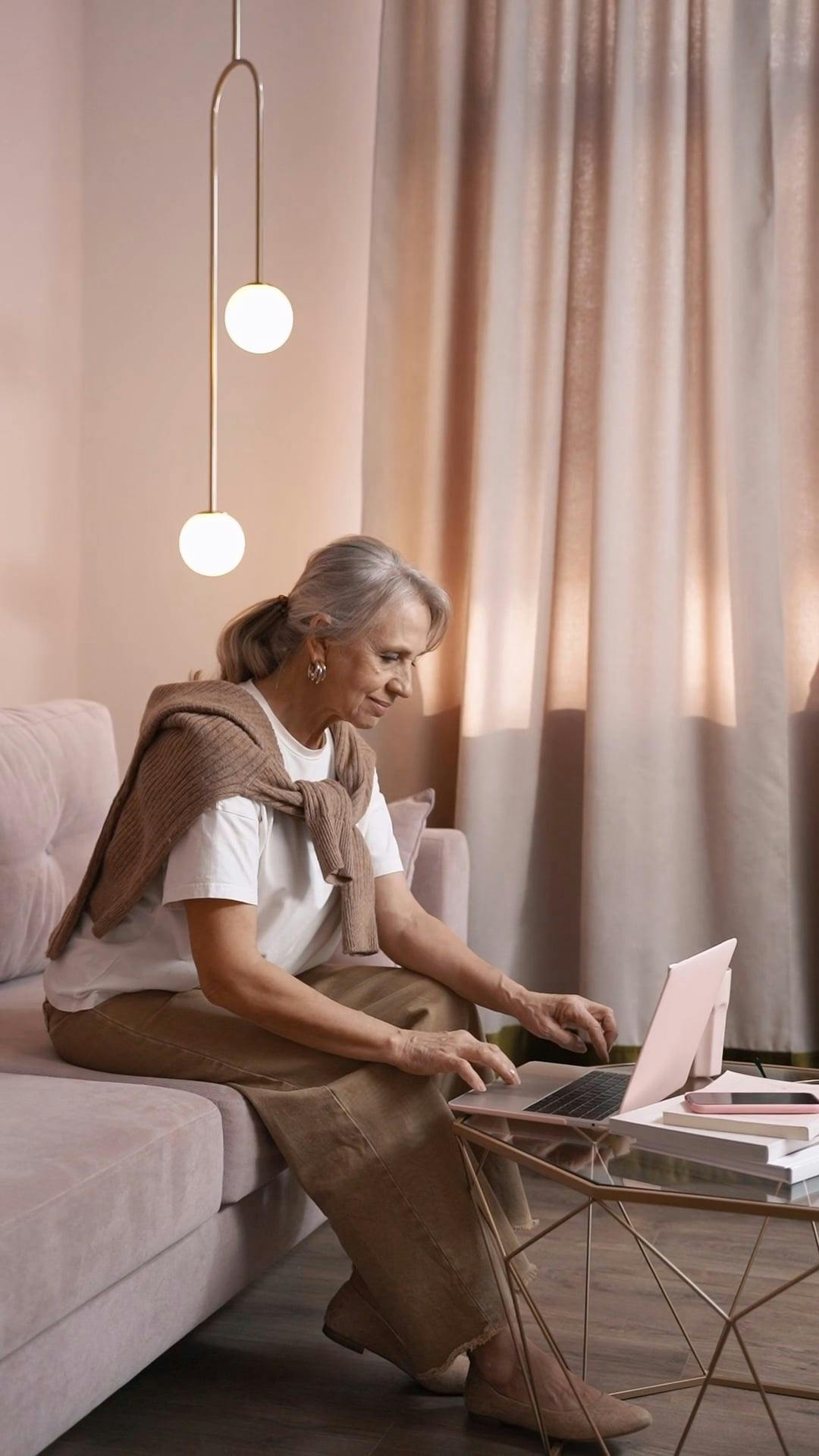 Content Gray Videos, Download The BEST Free 4k Stock Video Footage ...