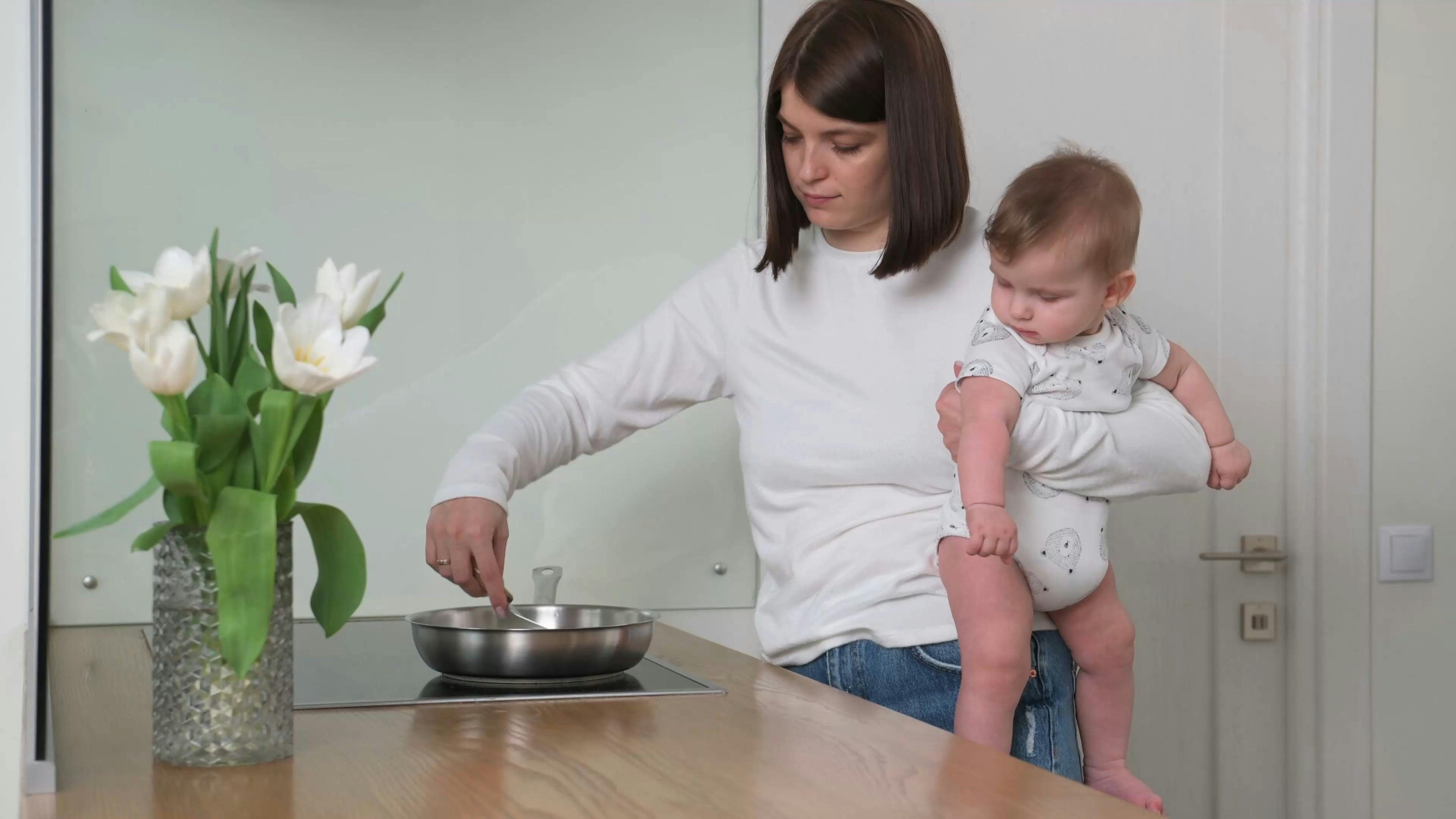 Baby Siiting Videos, Download The BEST Free 4k Stock Video Footage ...