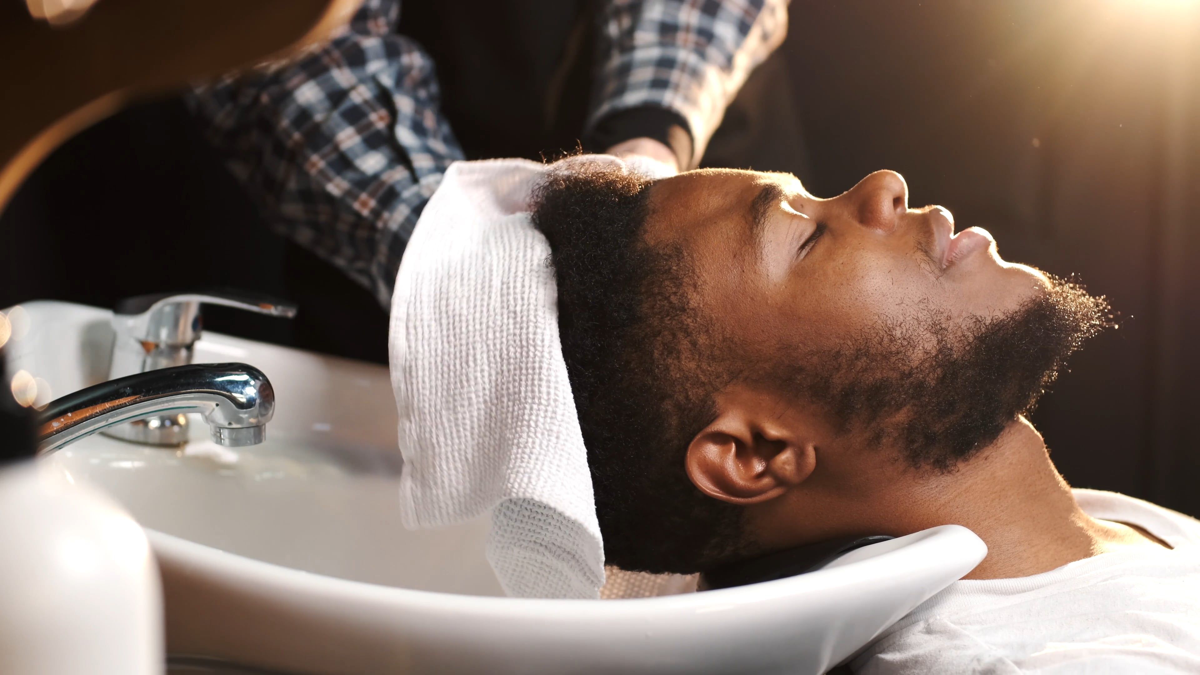 Scalp Spa Videos, Download The BEST Free 4k Stock Video Footage & Scalp ...