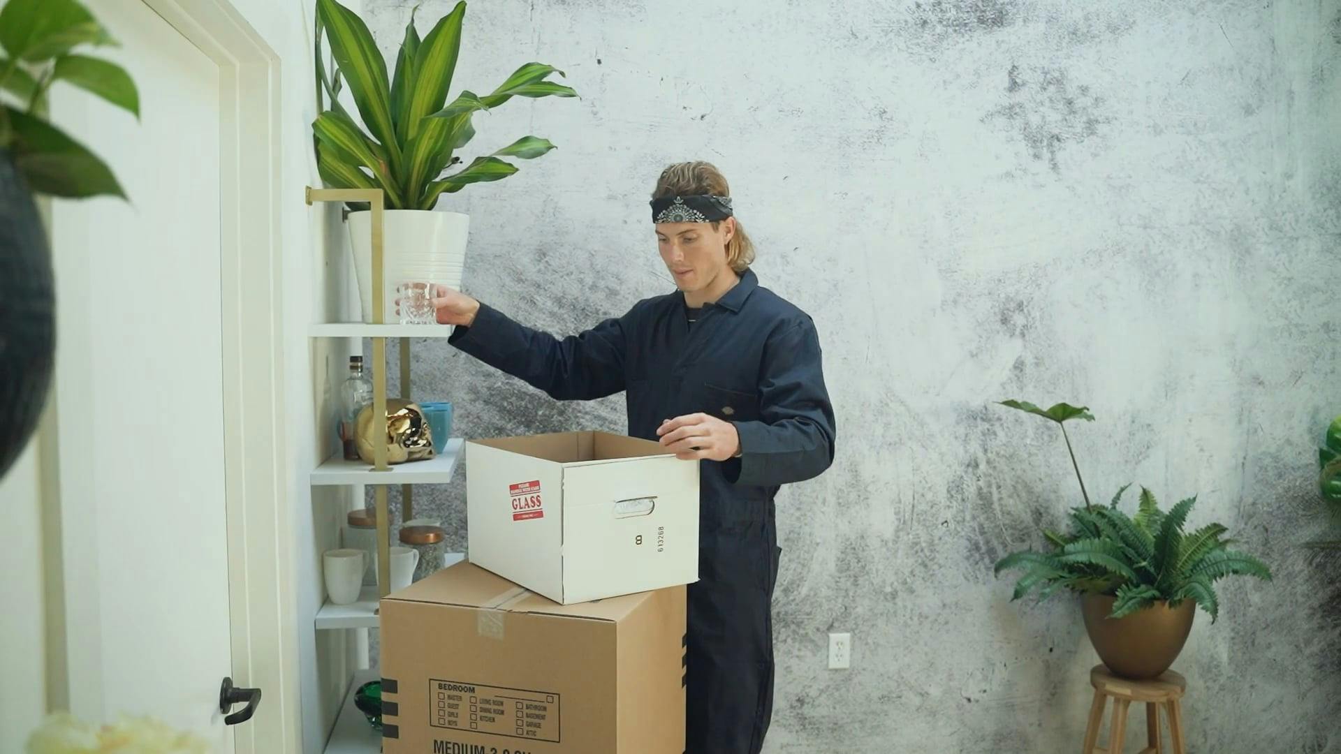 Packing Service Videos, Download The BEST Free 4k Stock Video Footage ...