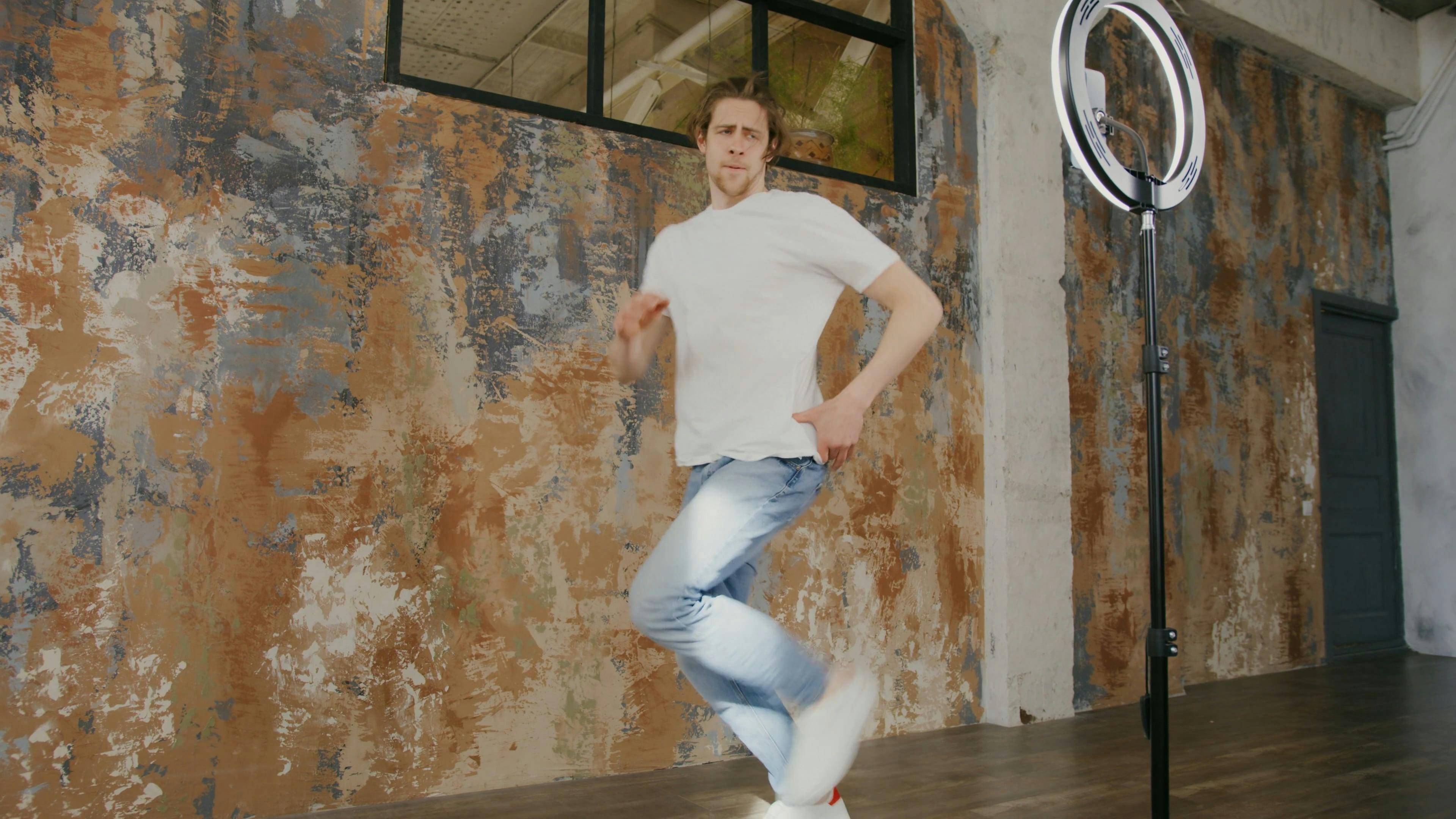 Reels Background Videos, Download The BEST Free 4k Stock Video Footage ...