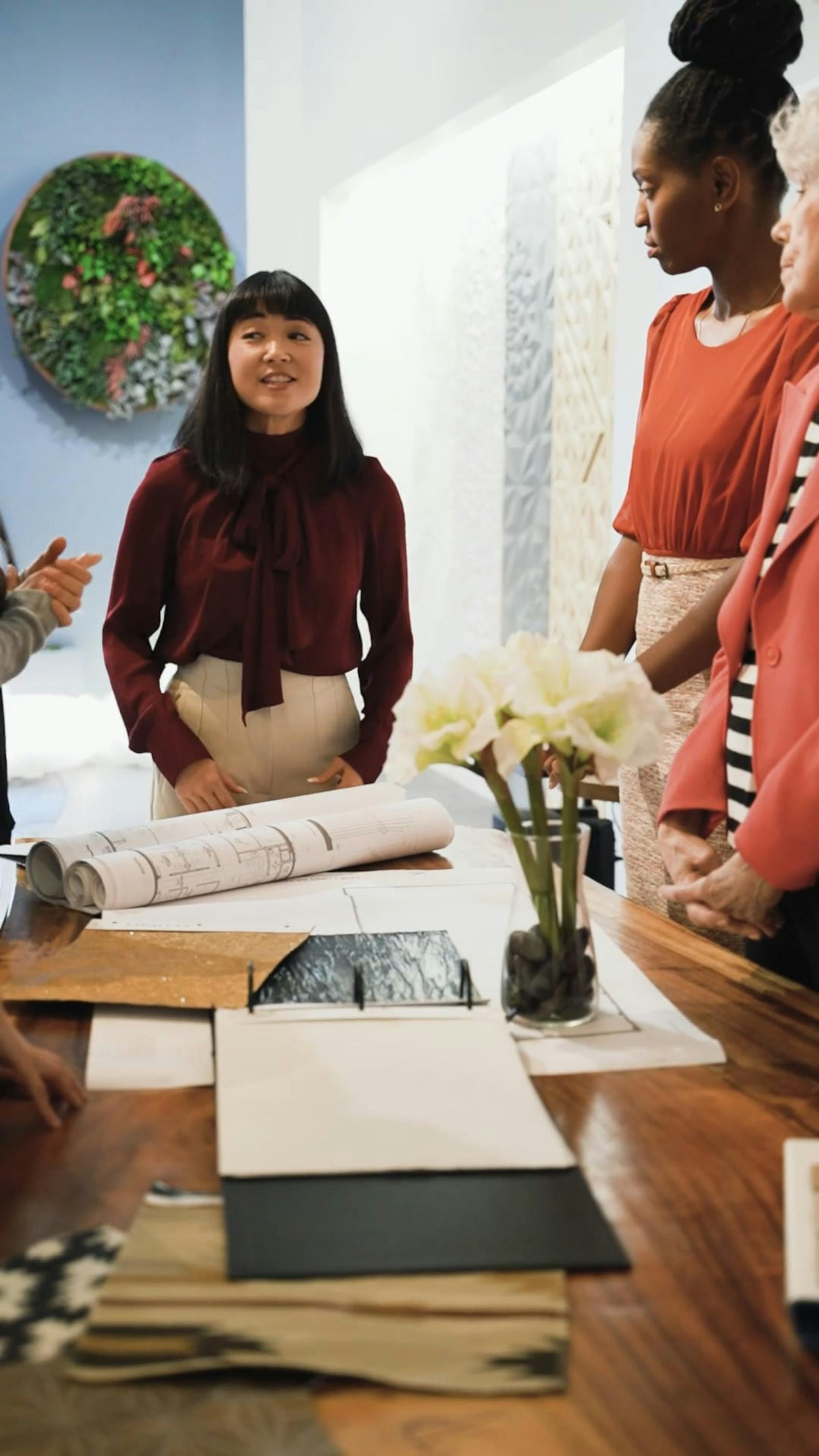 Black Women Clapping Videos, Download The BEST Free 4k Stock Video ...