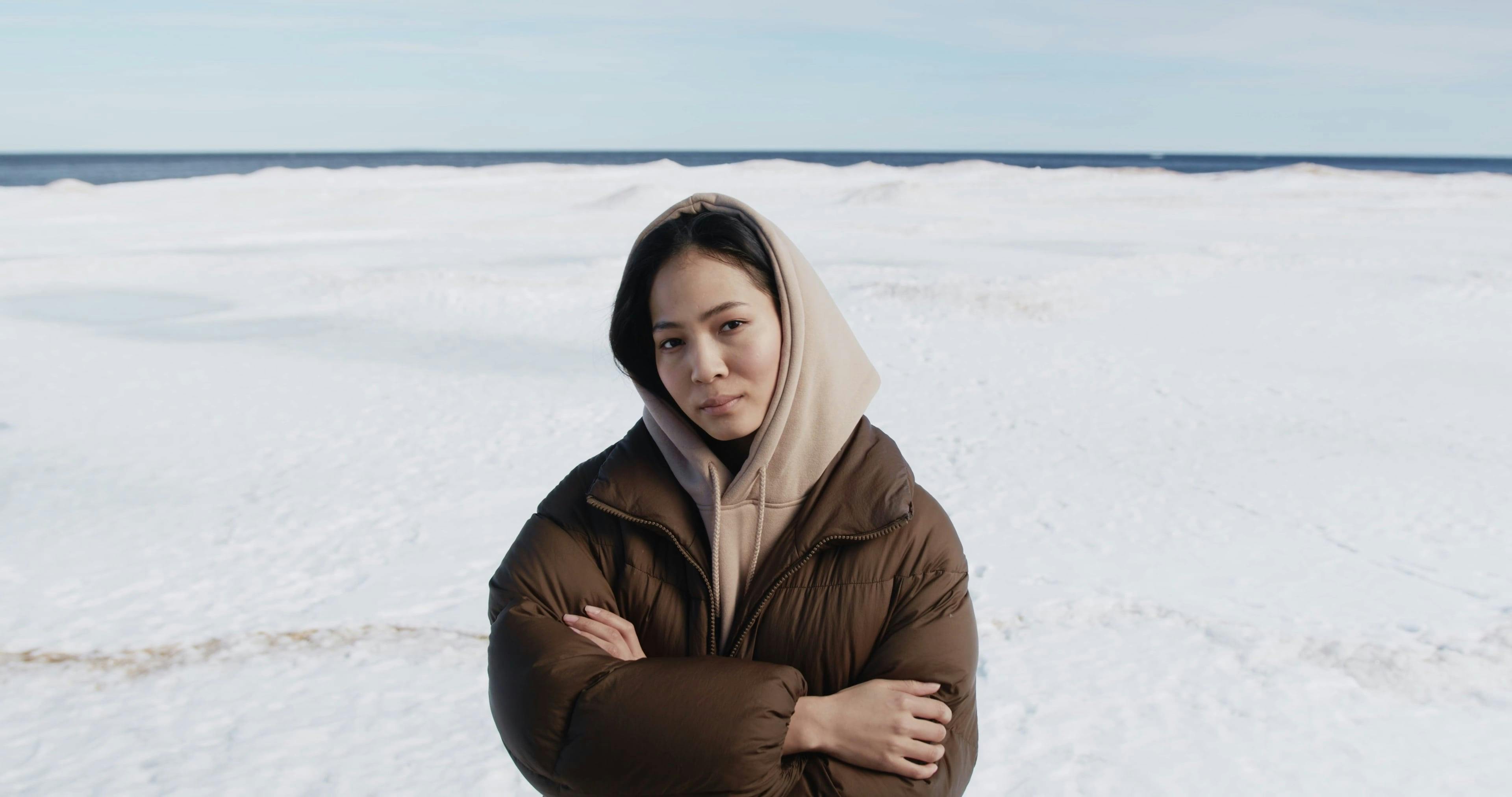 Woman Wearing No Clothes On The Beach Videos, Download The BEST Free 4k ...