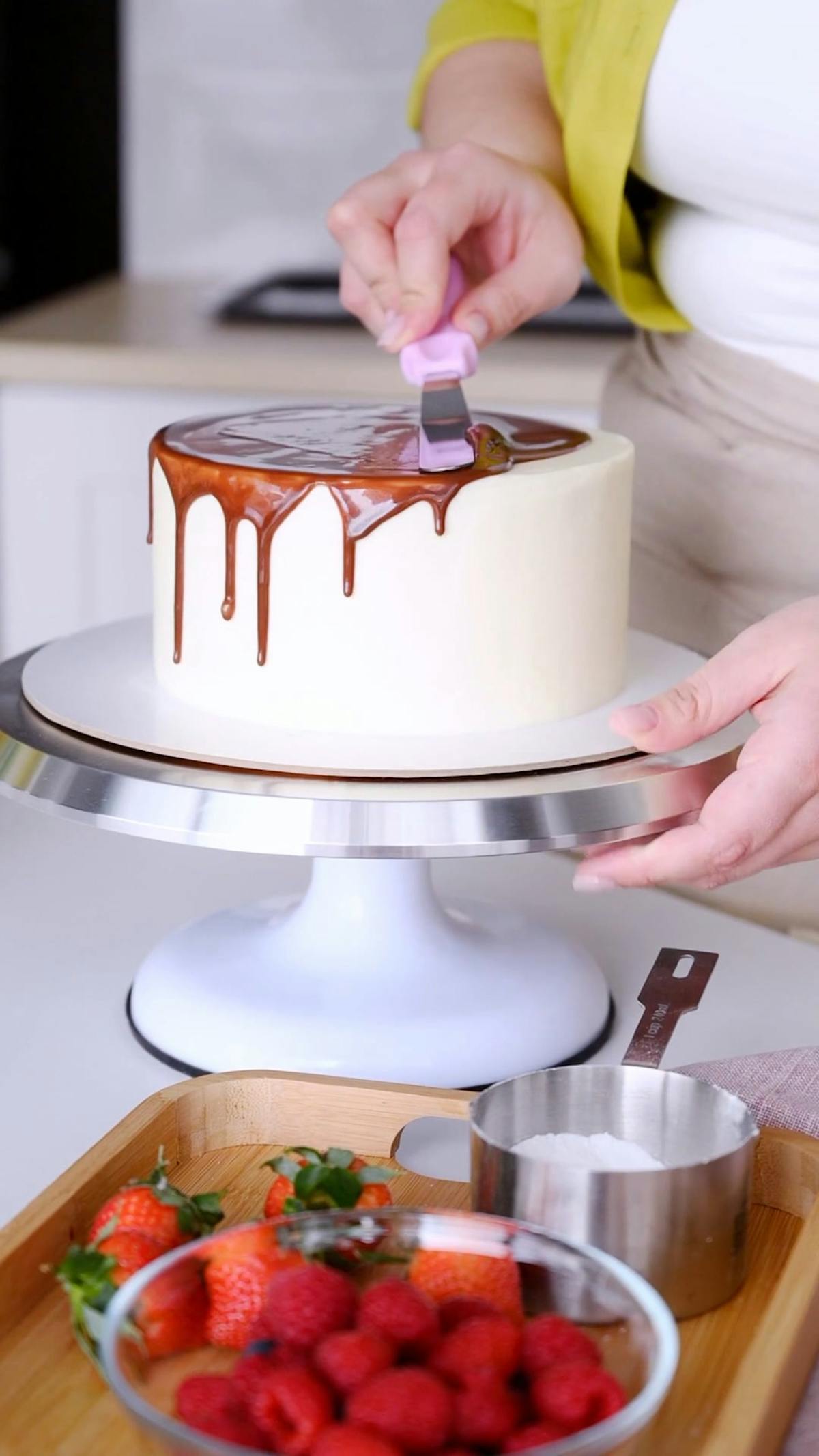 Cake Decorating Videos, Download The BEST Free 4k Stock Video Footage ...