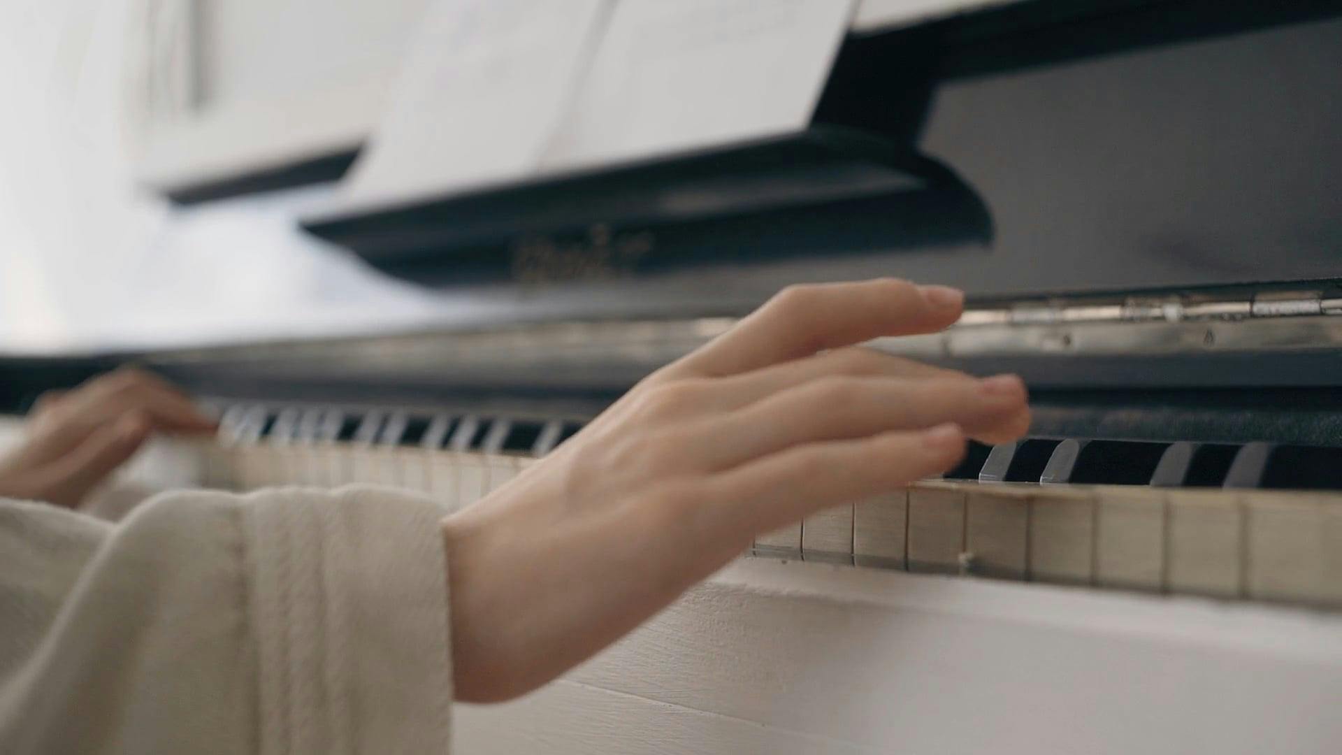 Instrument Keys Videos, Download The BEST Free 4k Stock Video Footage ...