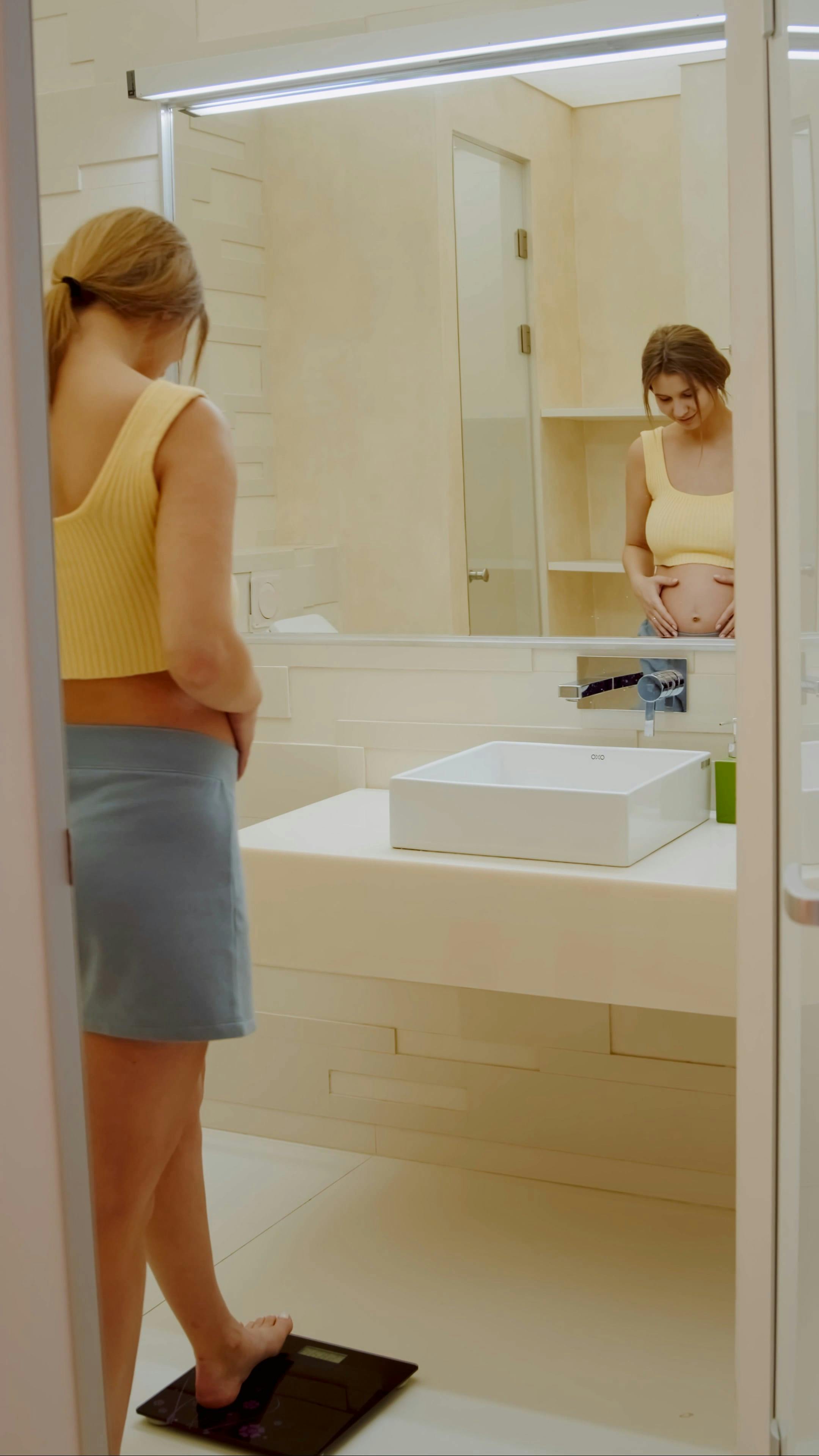 Women Pooping On The Toilet Videos, Download The BEST Free 4k Stock ...