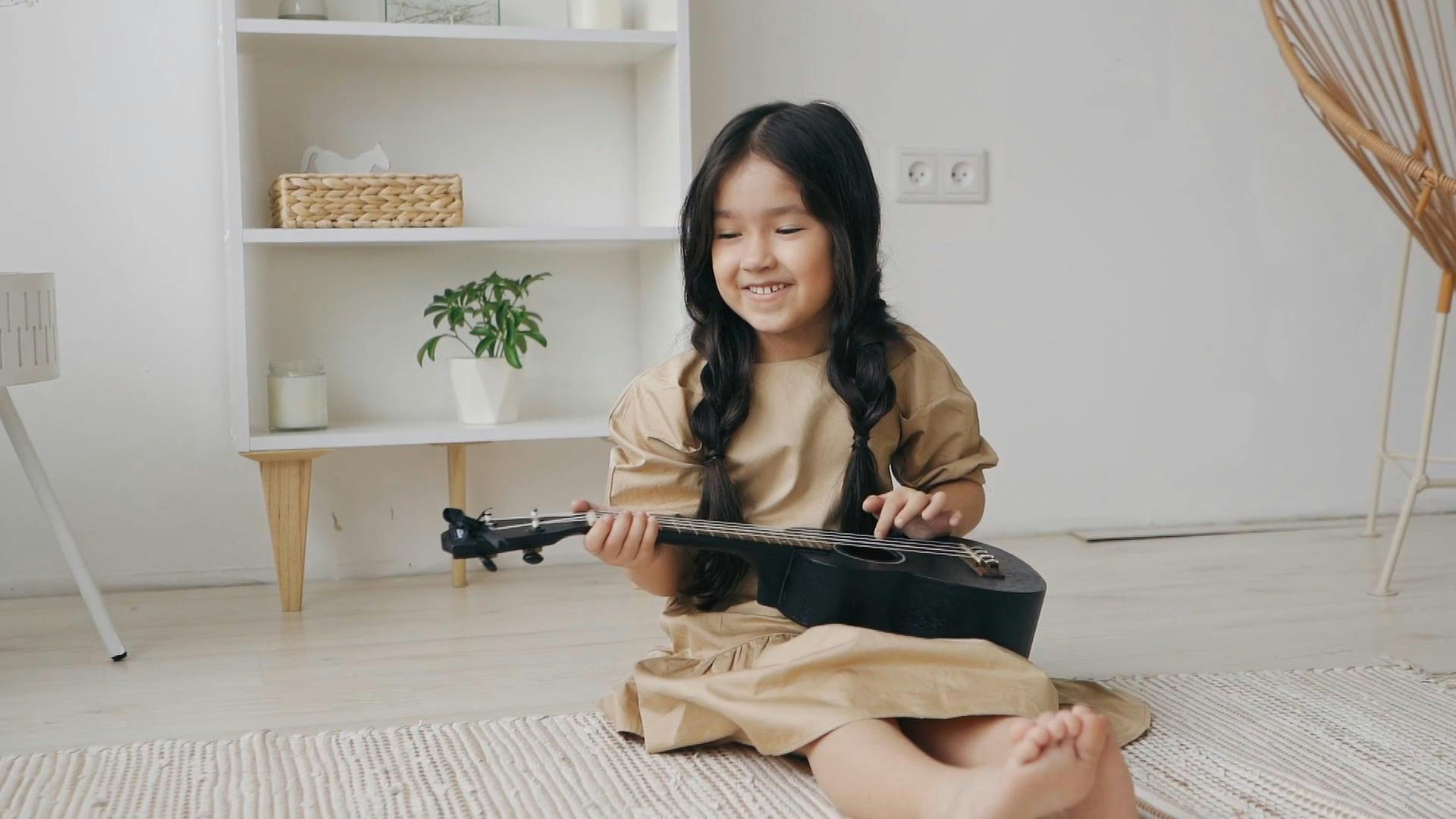 Black Ukulele Videos, Download The BEST Free 4k Stock Video Footage ...