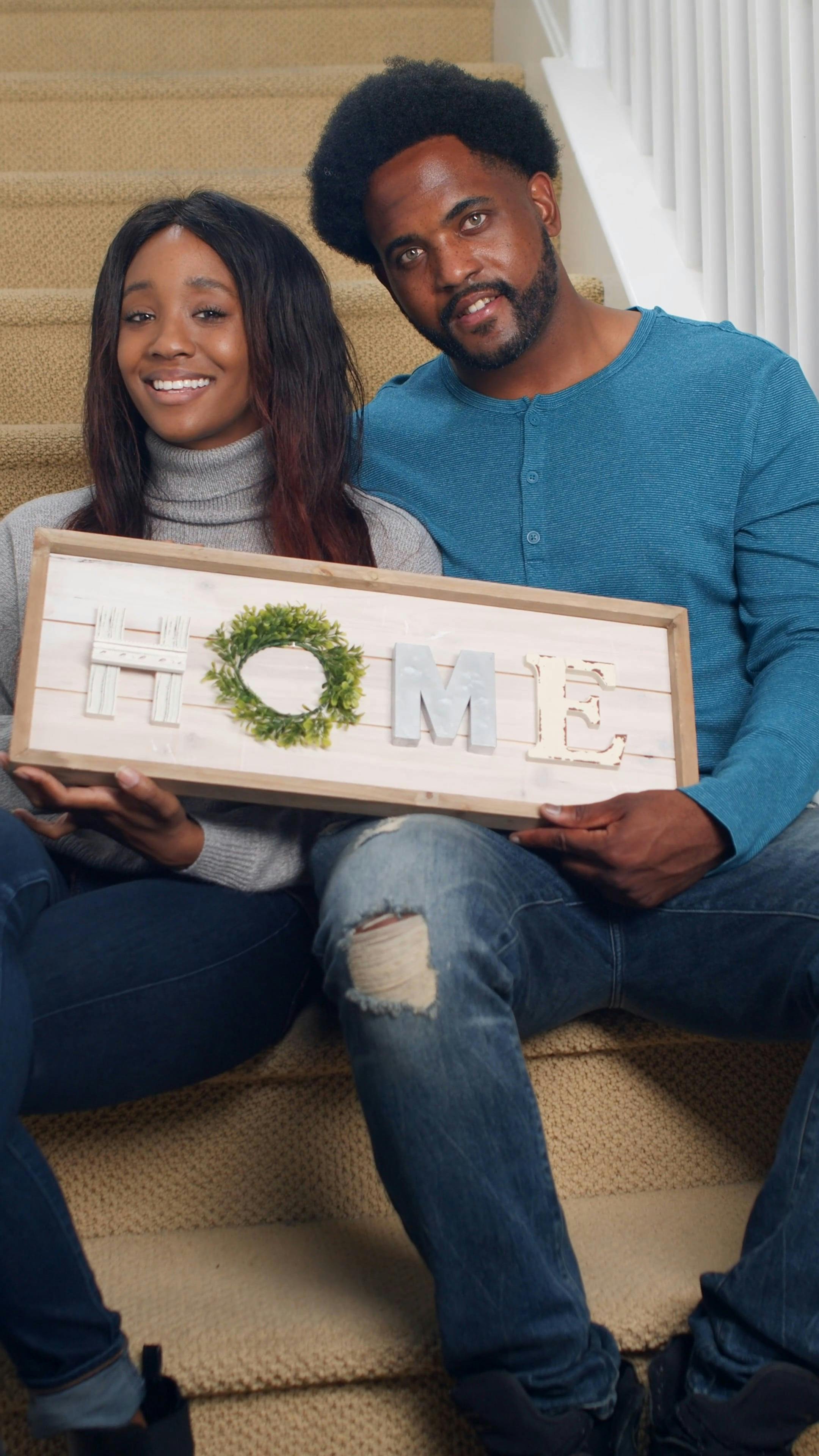 People Going Inside of a House · Free Stock Video