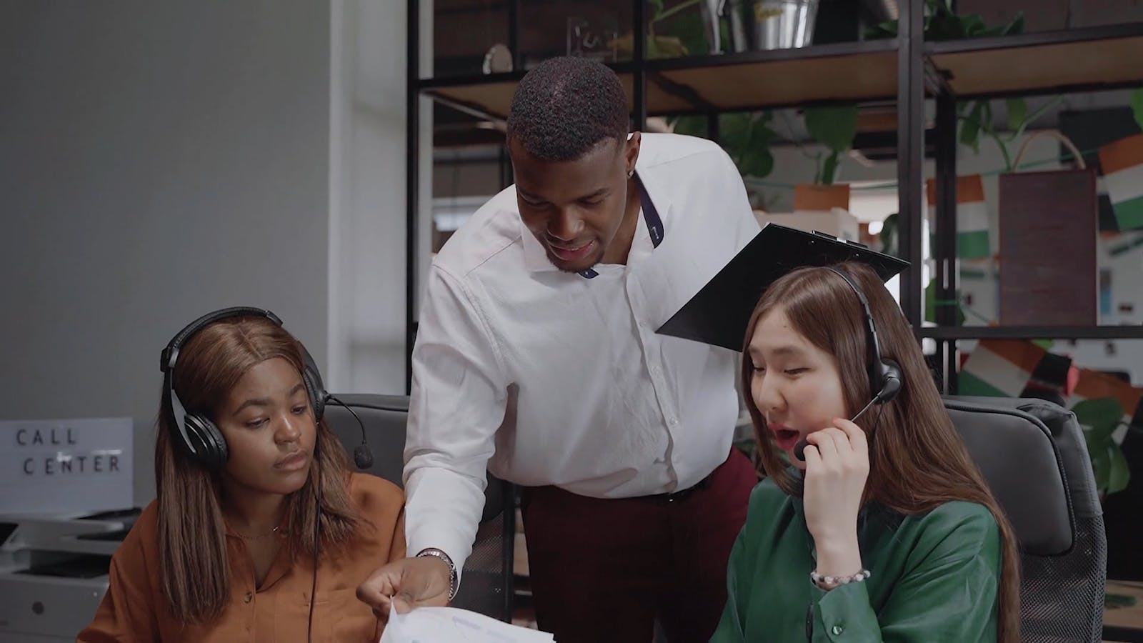 Angry Customer Videos, Download The BEST Free 4k Stock Video Footage ...