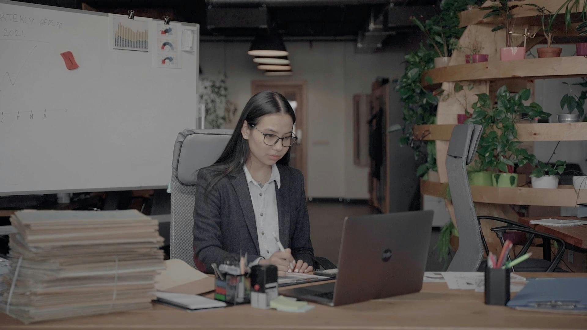 Woman Working Inside a Office Free Stock Video Footage, Royalty-Free 4K ...