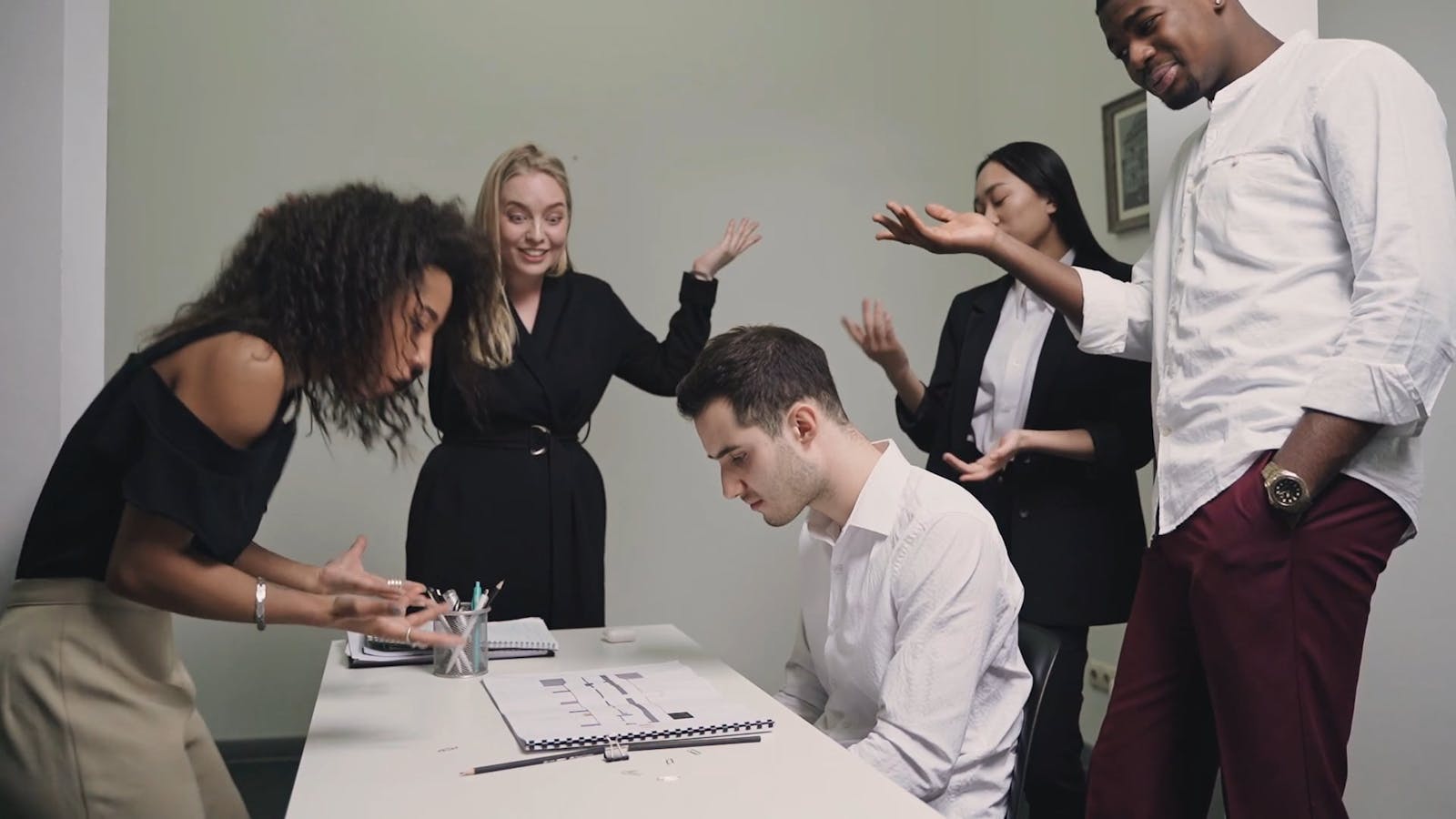 People Debating Videos, Download The BEST Free 4k Stock Video Footage ...