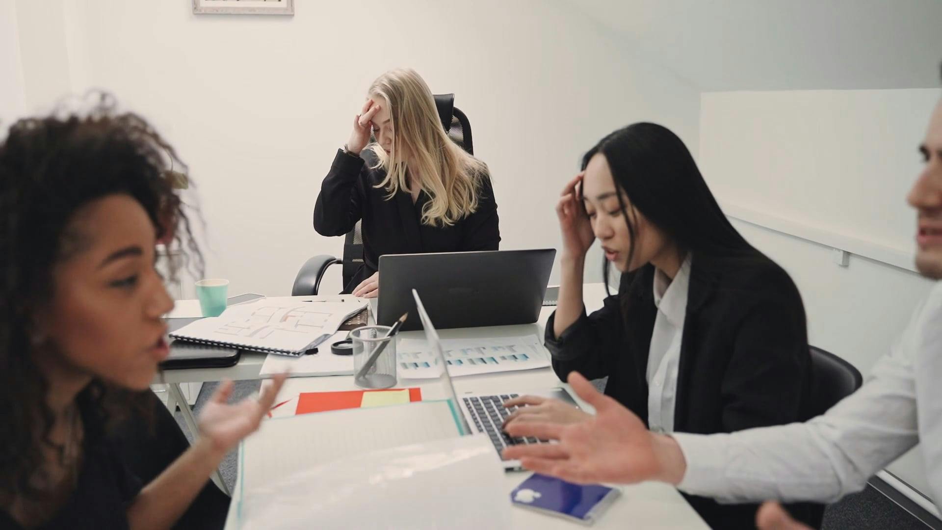 Business Colleagues Having a Argument in the Office · Free Stock Video