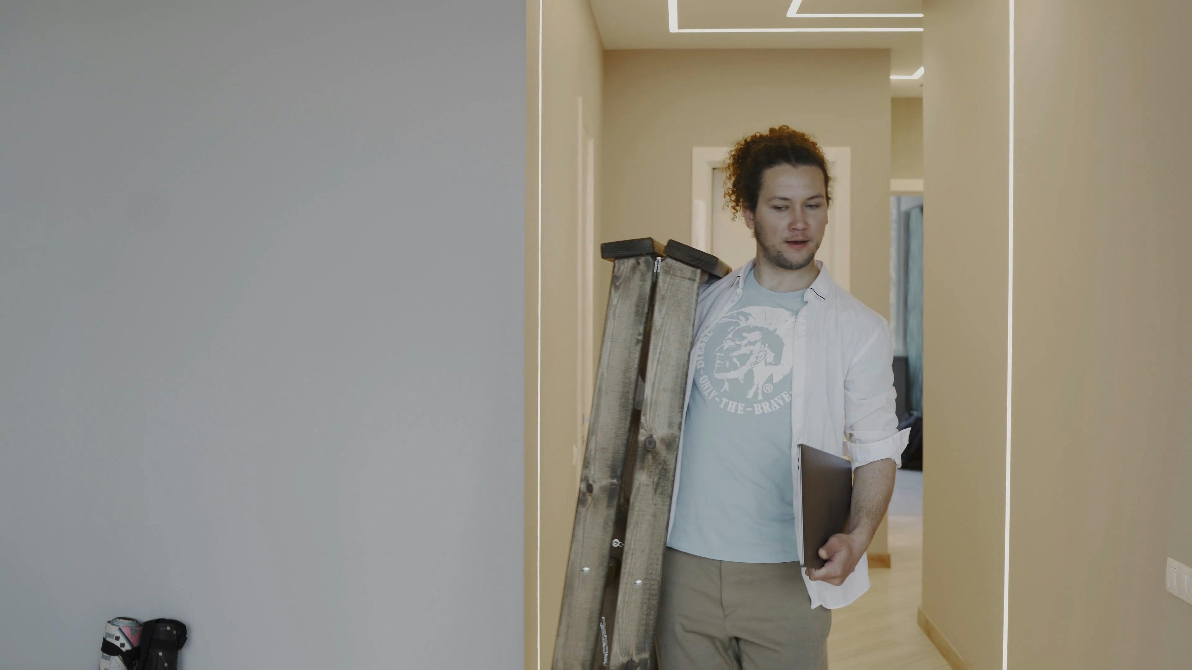 Setting Up Workspace Videos, Download The BEST Free 4k Stock Video ...